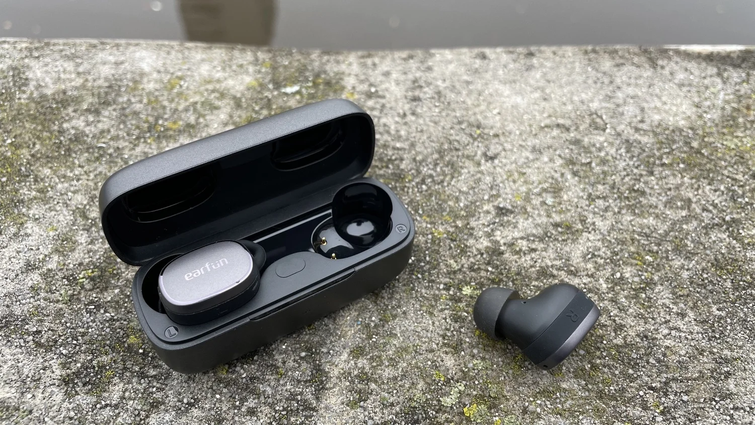 Earfun Free Pro 3 vs SoundPEATS Air4 Pro review: Which wins?