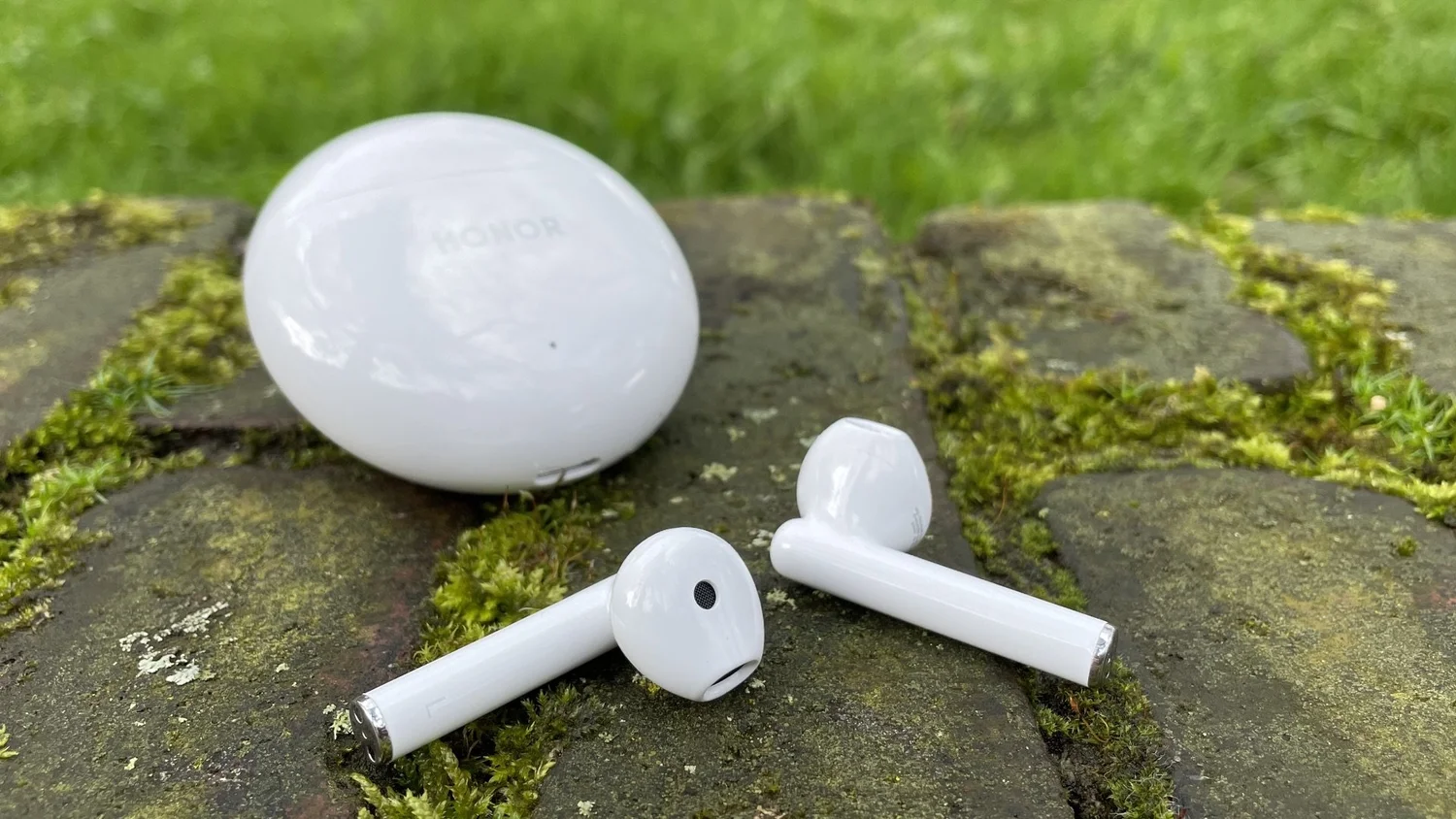 MEGA TEST: The cheapest AirPods-like earbuds from AliExpress