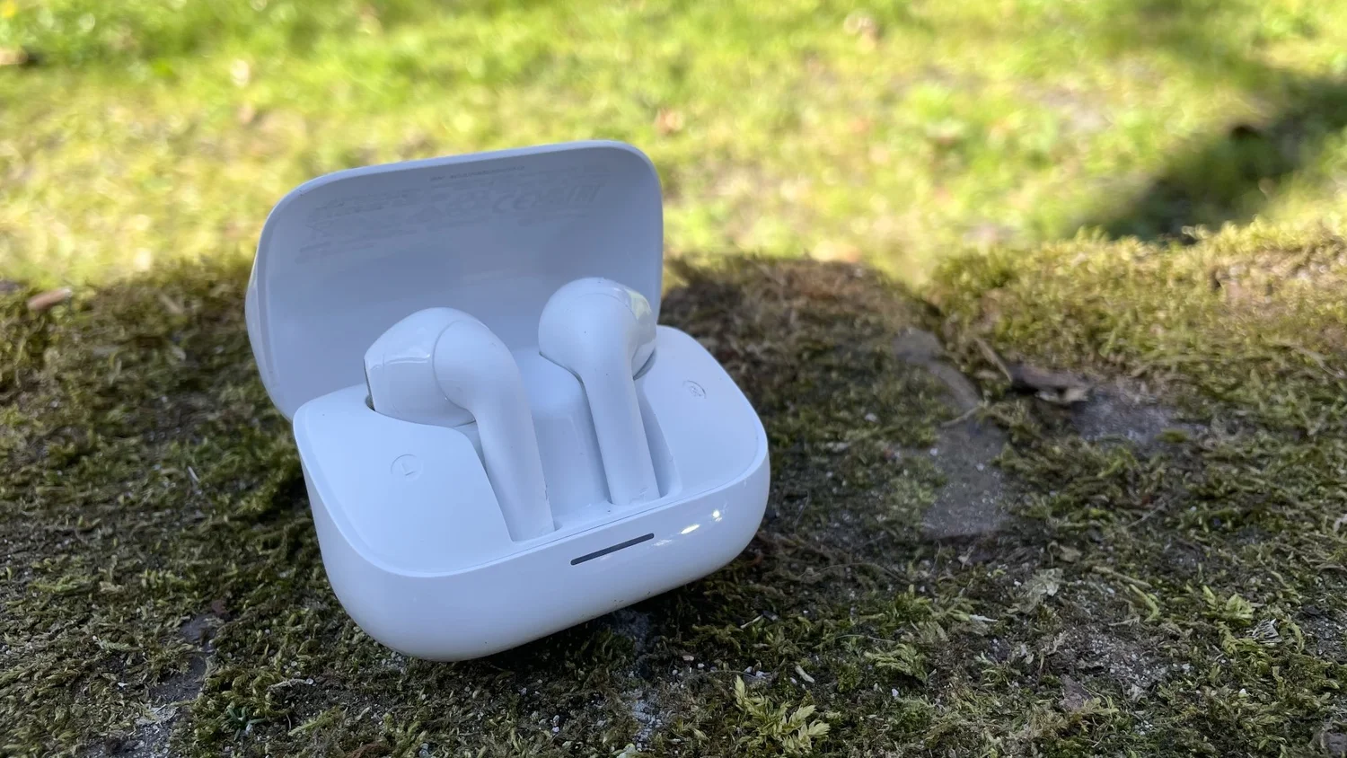 Soundcore K20i review: Basic and bassy half-in-ears