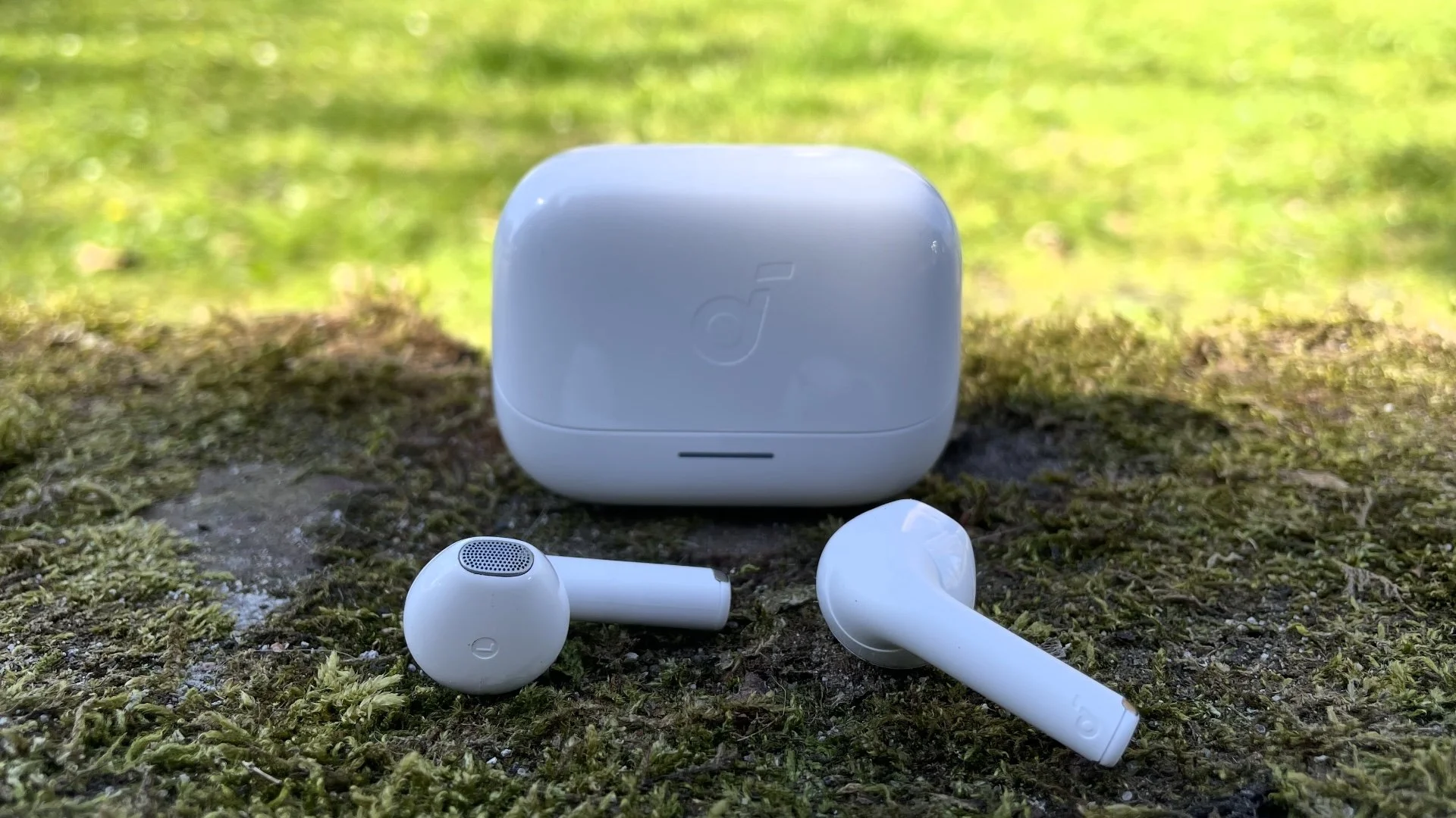 Soundcore K20i review: Basic and bassy half-in-ears
