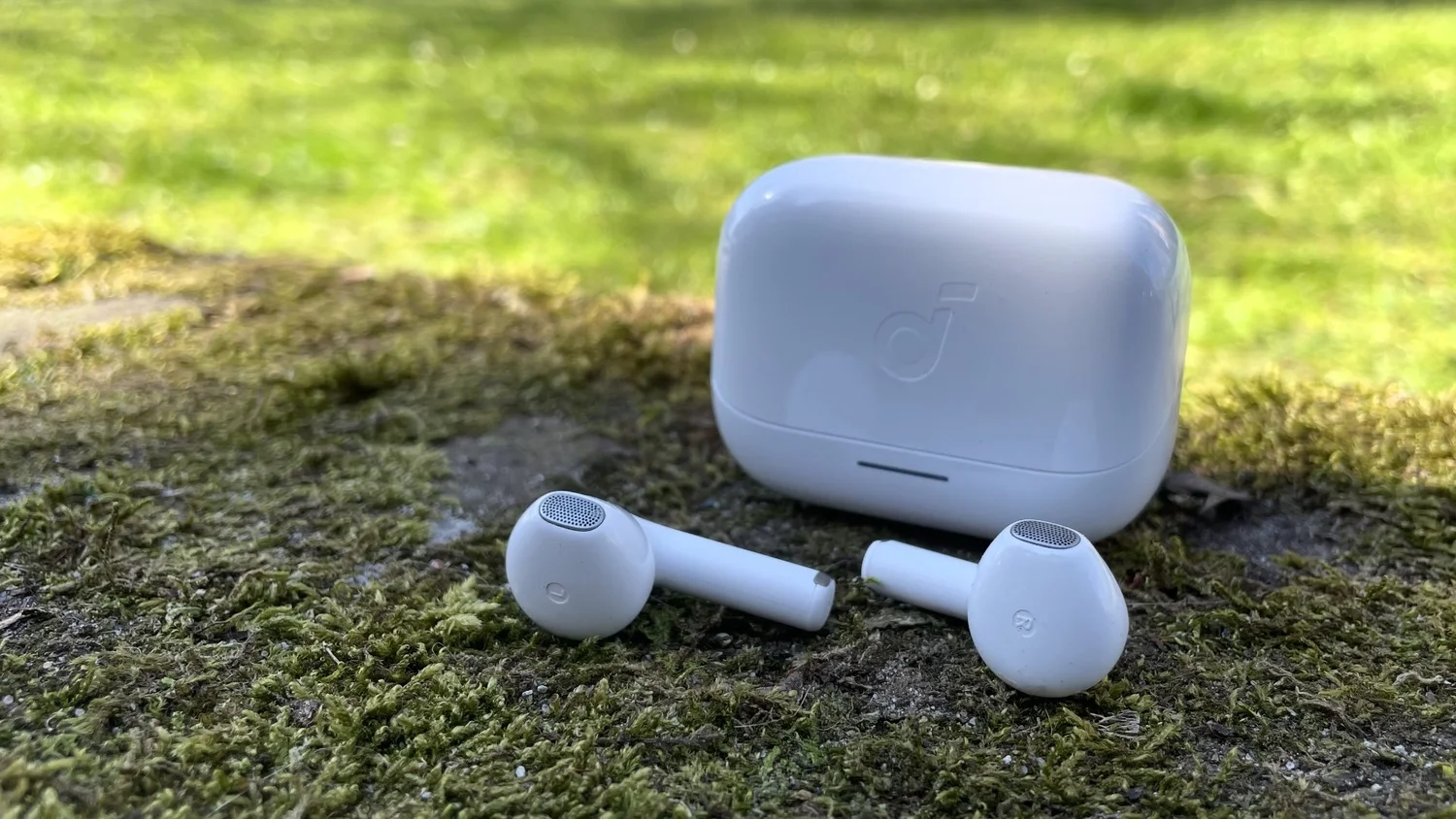 Soundcore K20i review: Basic and bassy half-in-ears