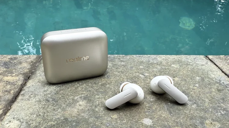 The Best Cheap Wireless Earbuds for Traveling under $100 - June 2026