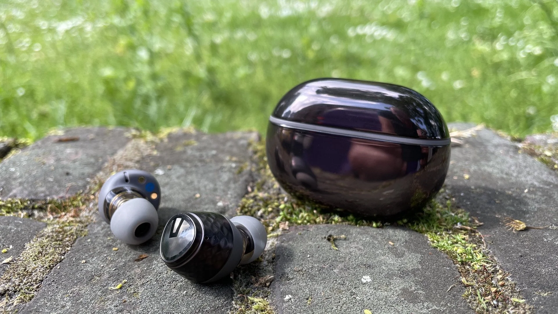 The Best Wireless Earbuds for Music under $100 - May 2025
