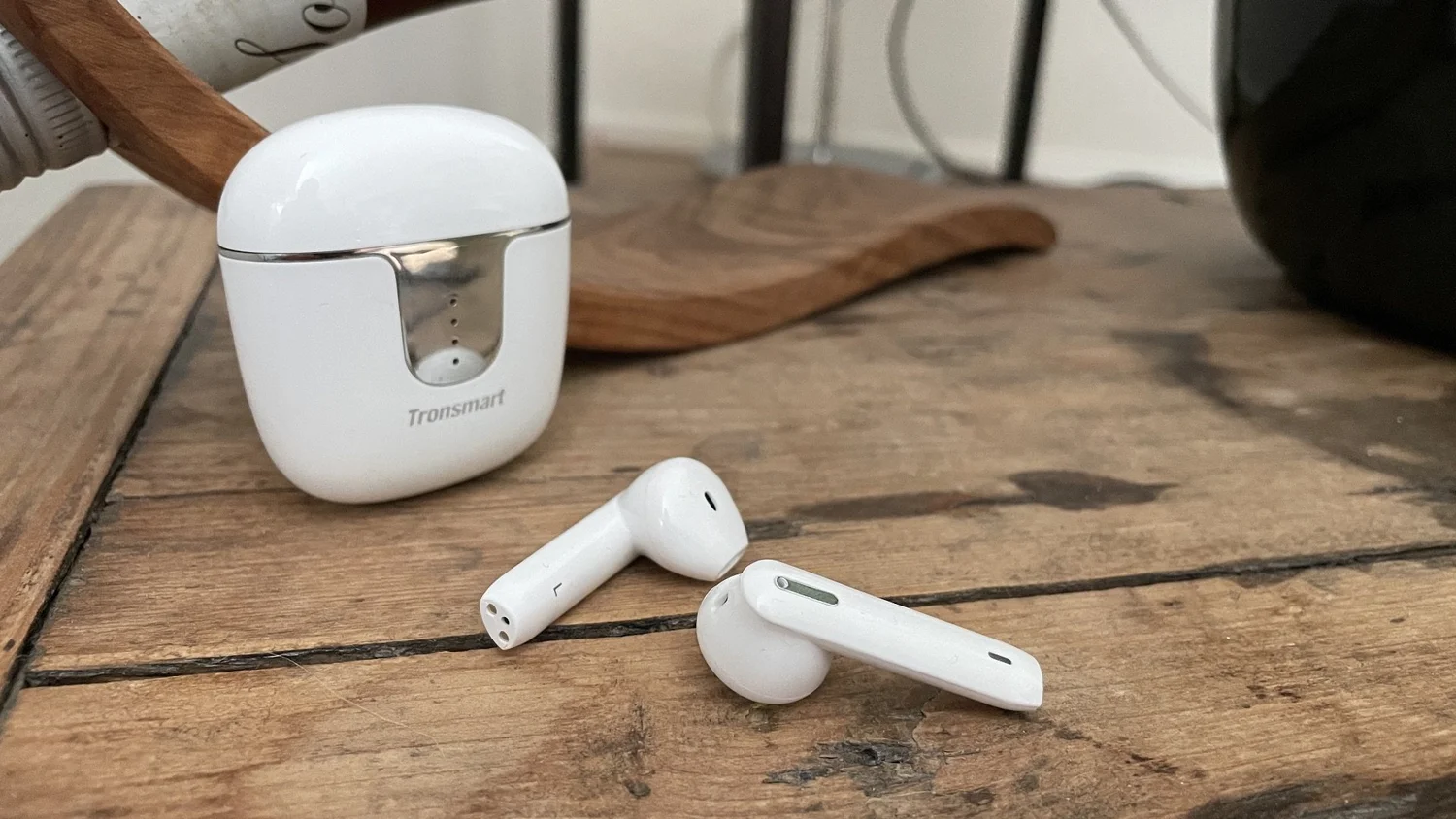 Fiil CC Nano review: Compact earbuds, giant flaw