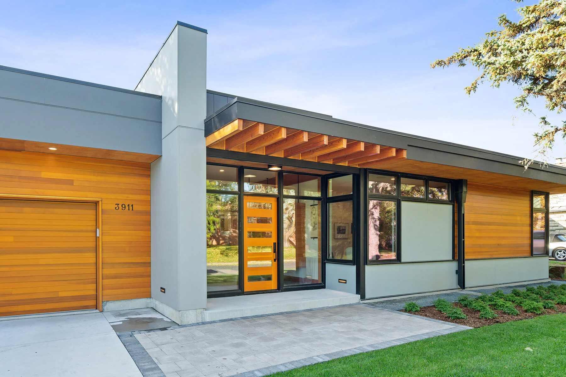 Contemporary Rambler — Ridge Construction LLC