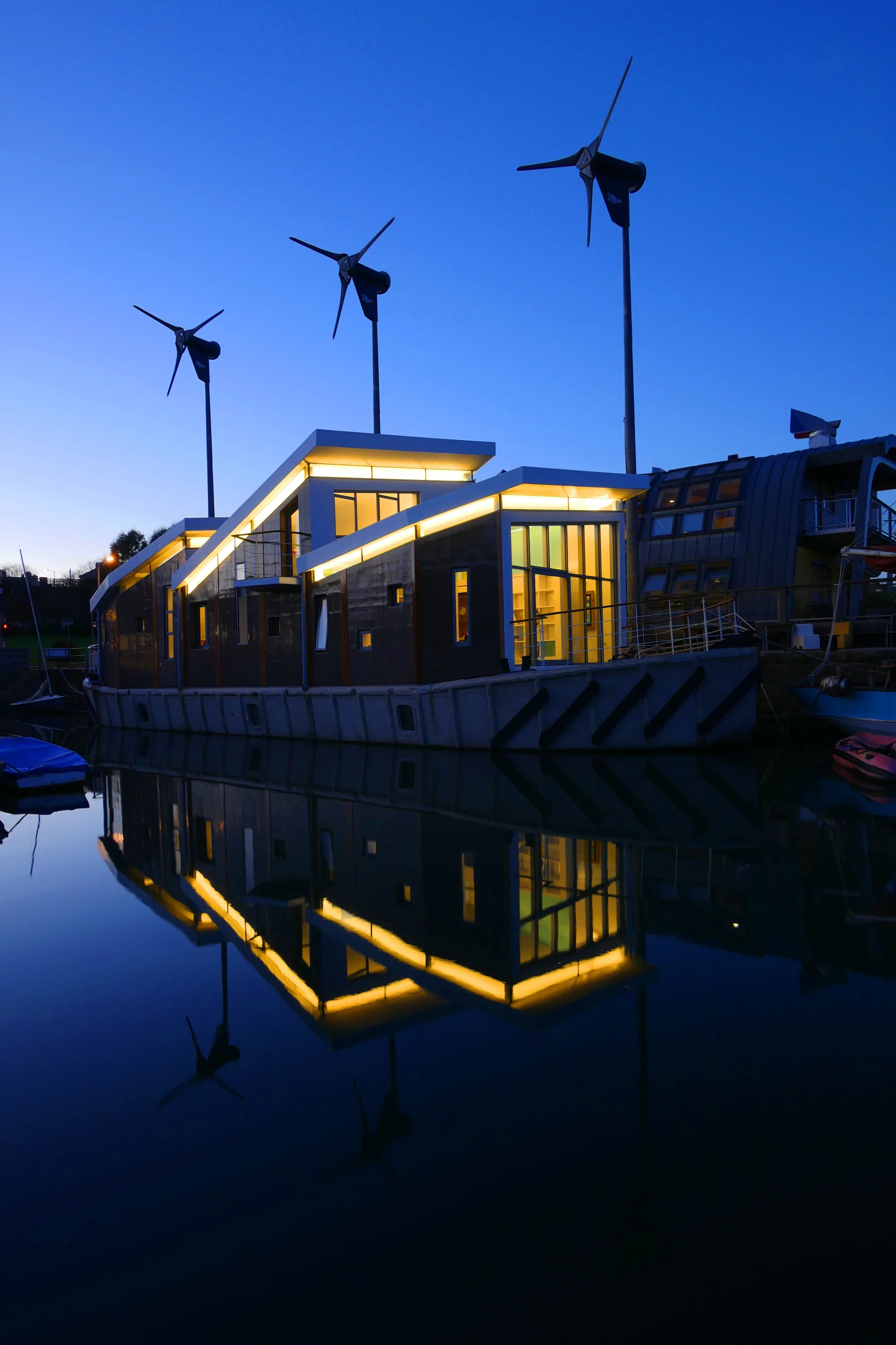 Expert Lighting Design for Architectural Projects & Commercial Spaces ...