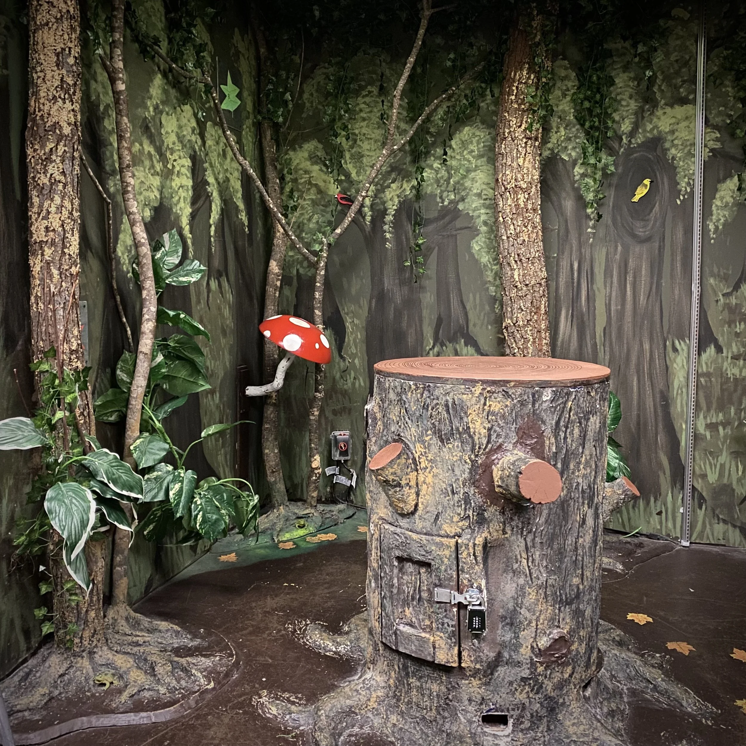 RI Riddle Room: Escape Game | Warwick - East Greenwich