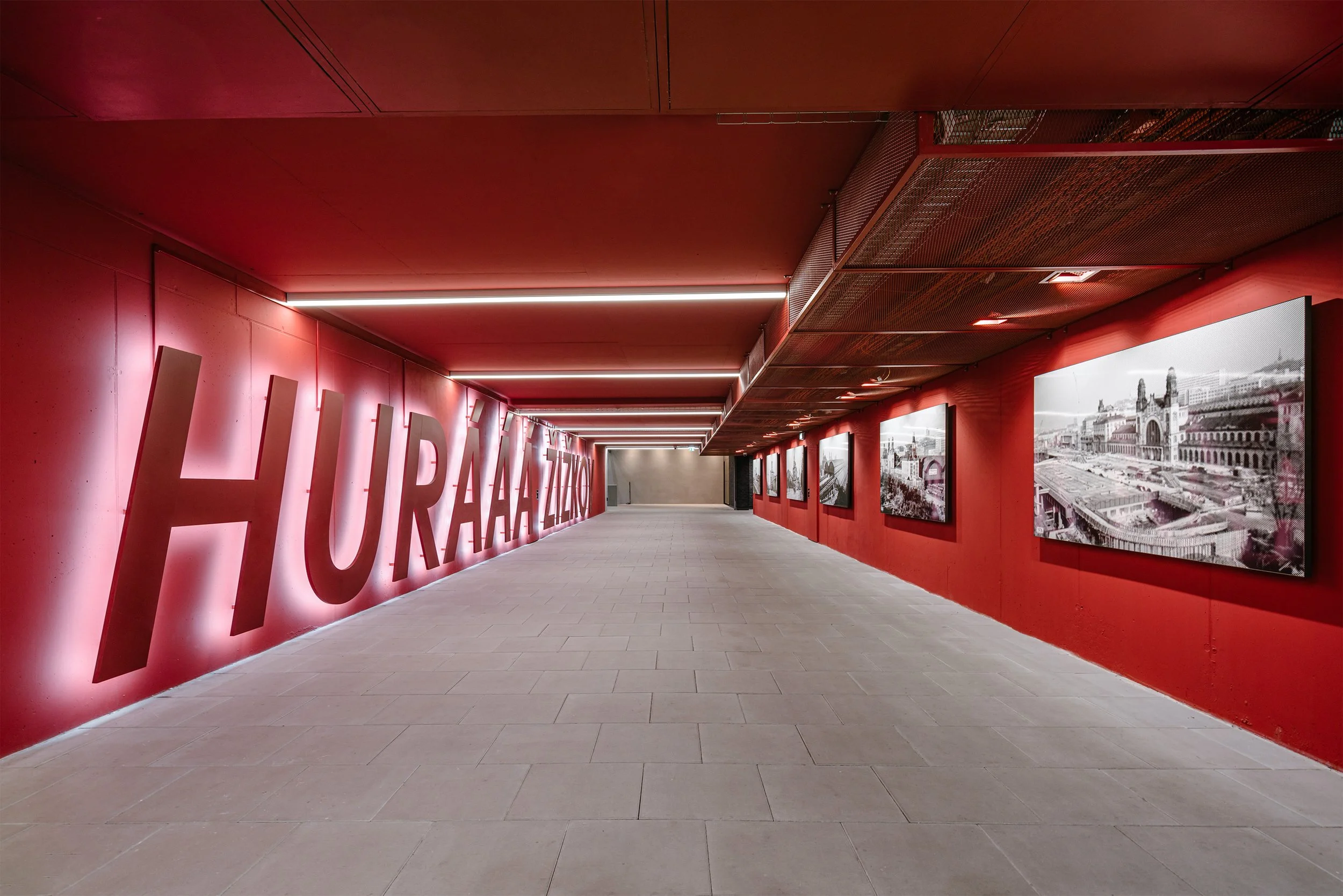 HURÁÁÁ ŽIŽKOV — MONUMENT