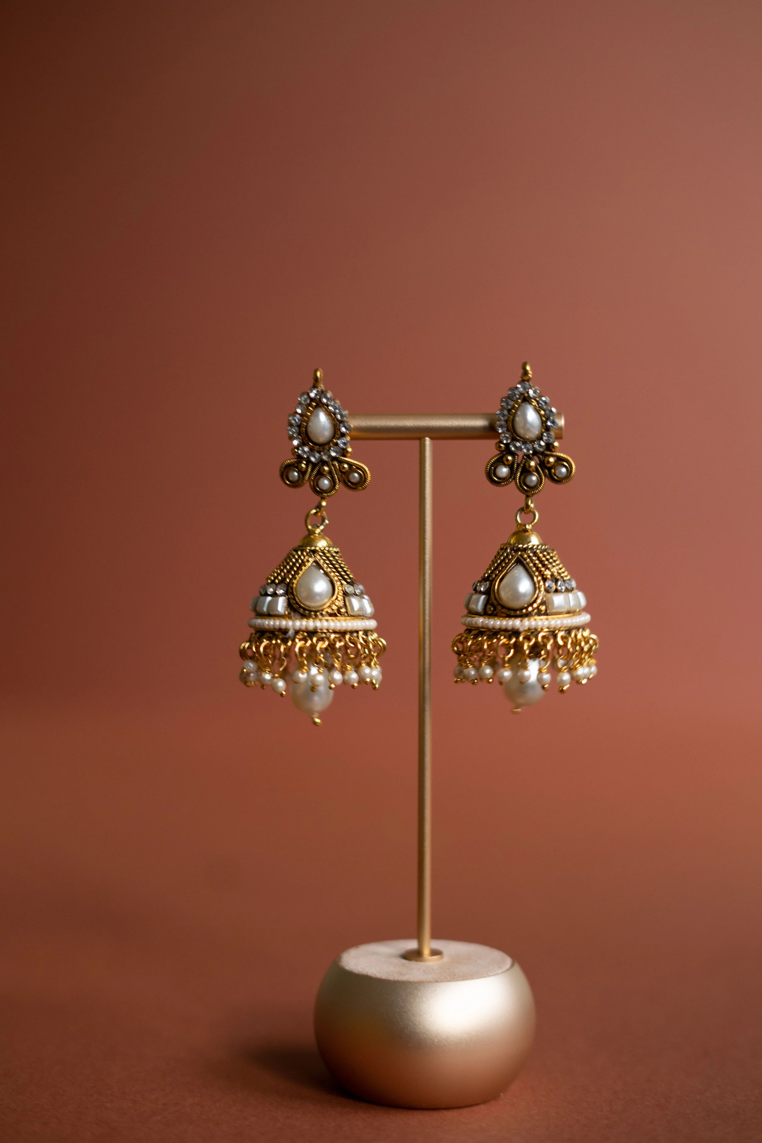 Jhumkas Online Shopping | Buy Jhumkis Collections in UK - Loukiya