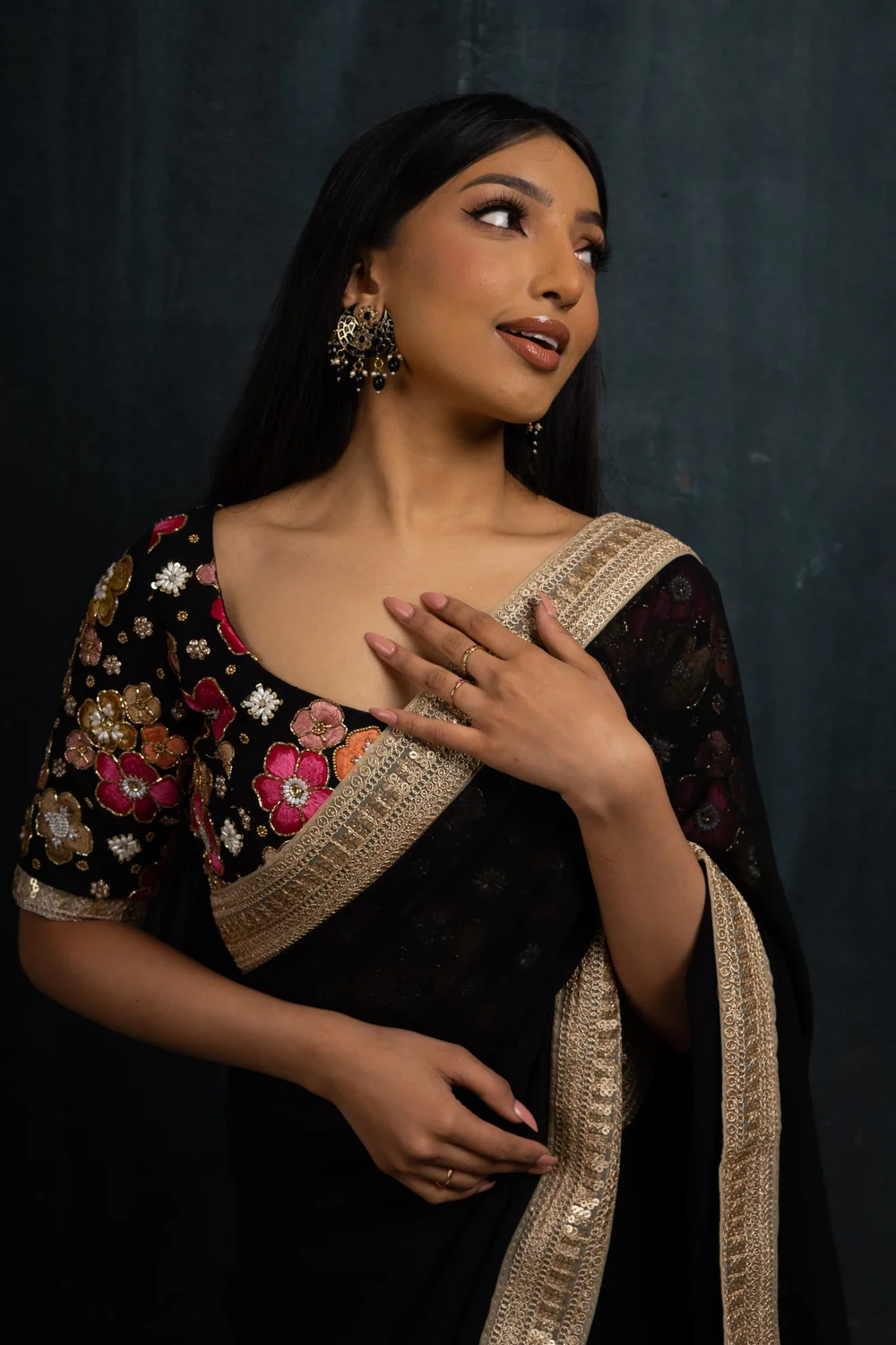 Luxurious Sarees that will let you shine and sizzle through the Wedding ...