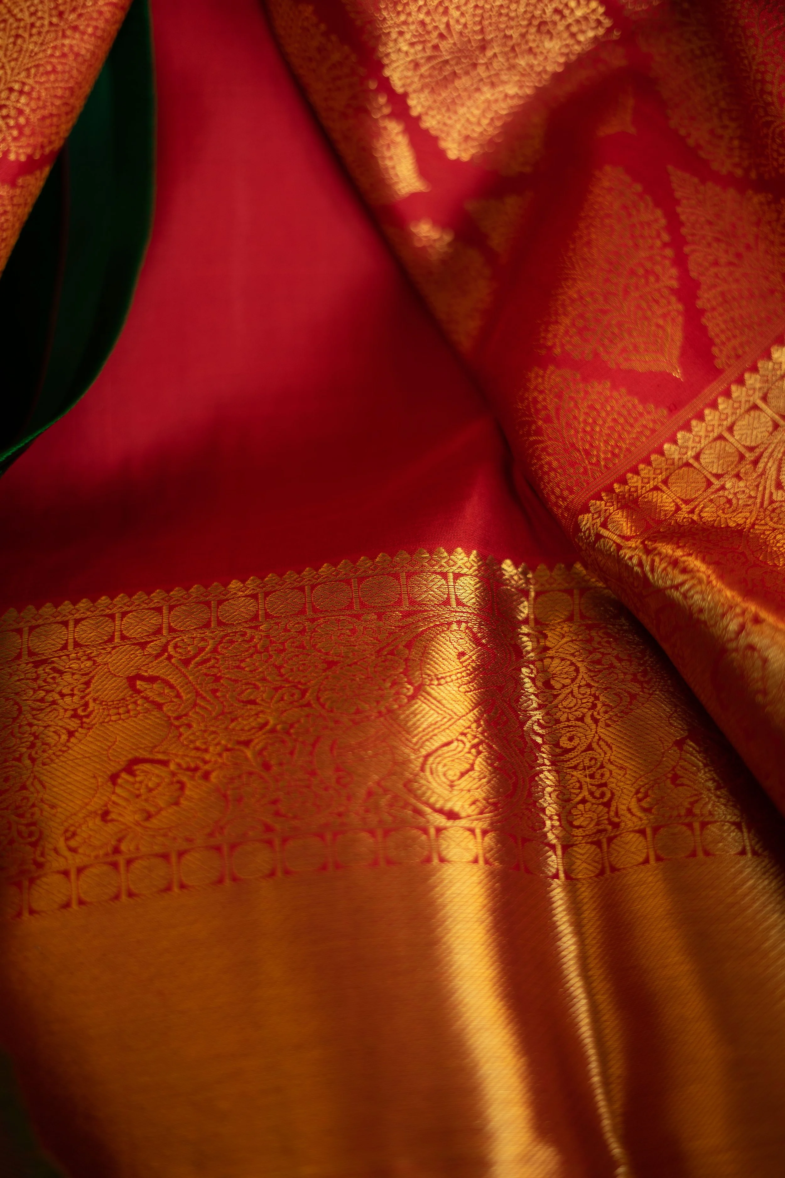 Red Kanchipuram Silk Bridal Saree With Gold Long Border