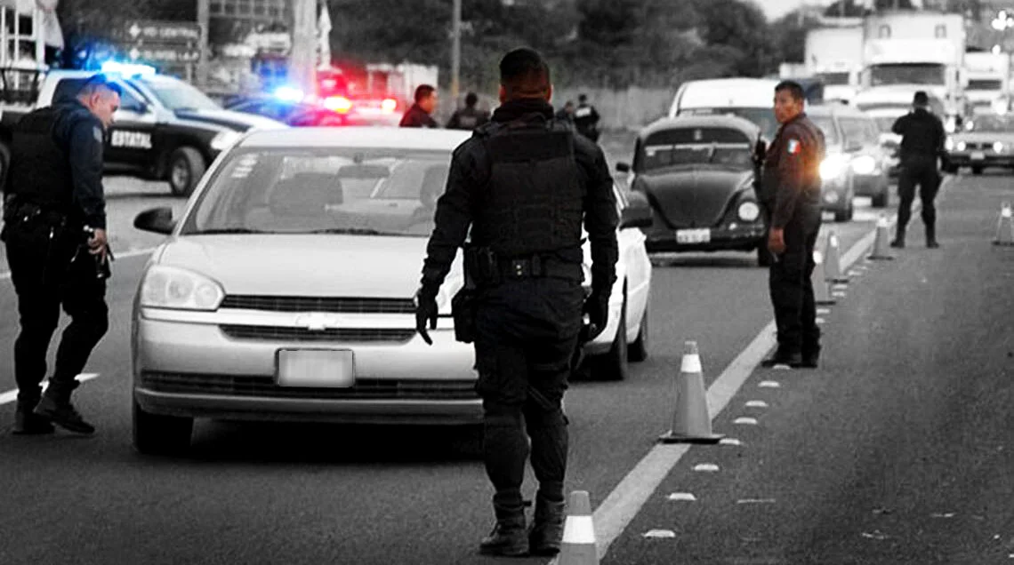 El artículo que los retenes policiacos no quieren que leas. — MORENO ...