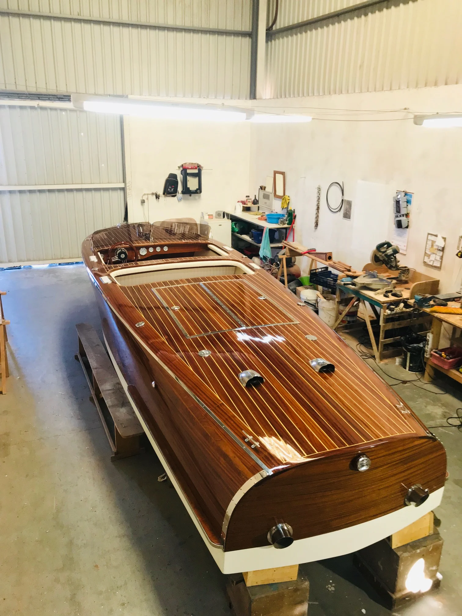 Barrelback Custom 19' — Classic Wooden Boat Plans