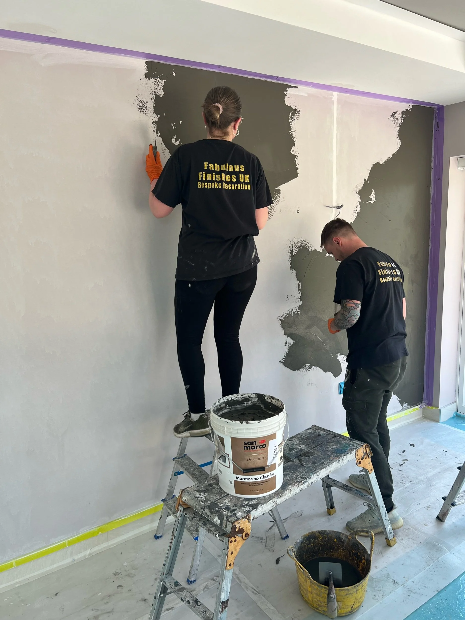 Unique finishes living room — FABULOUS FINISHES