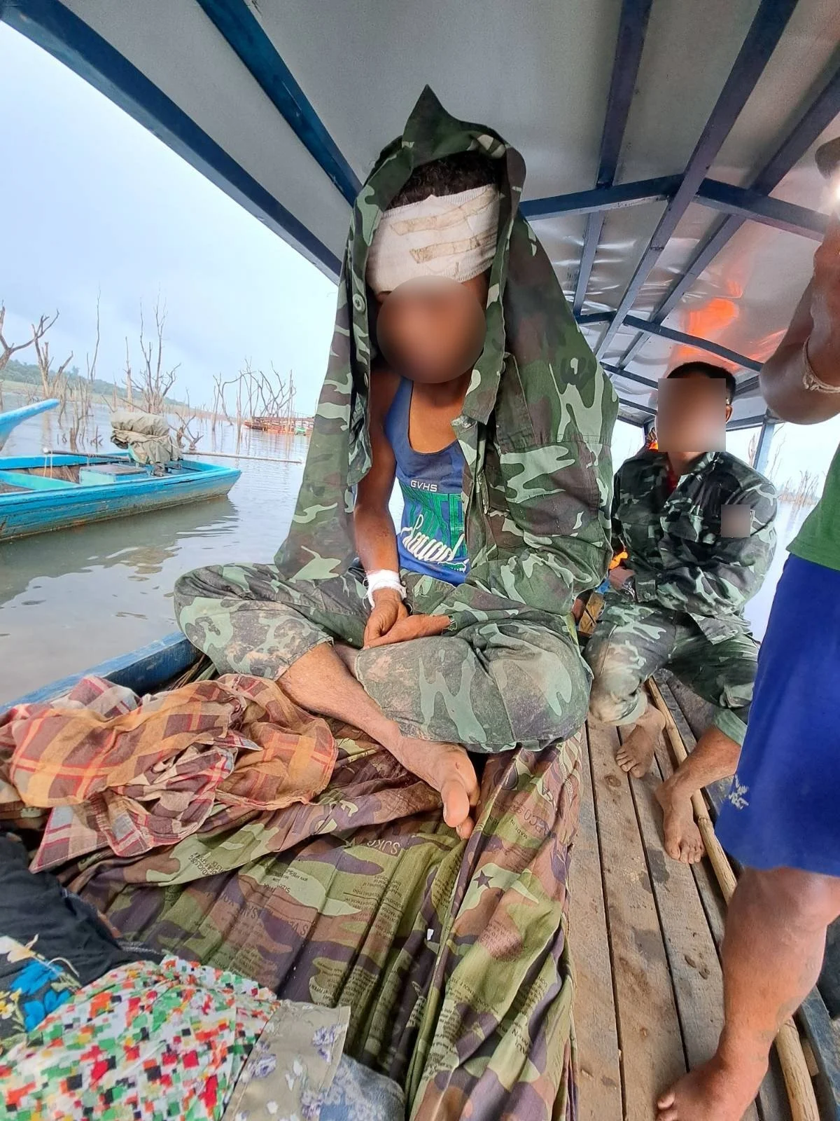 Stronghold ambulance transports wounded soldiers — Stronghold Rescue ...