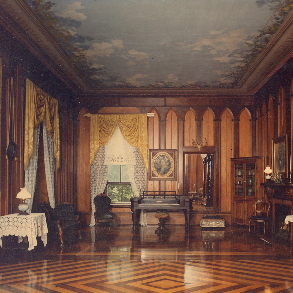 A Look Around — Piatt Castle