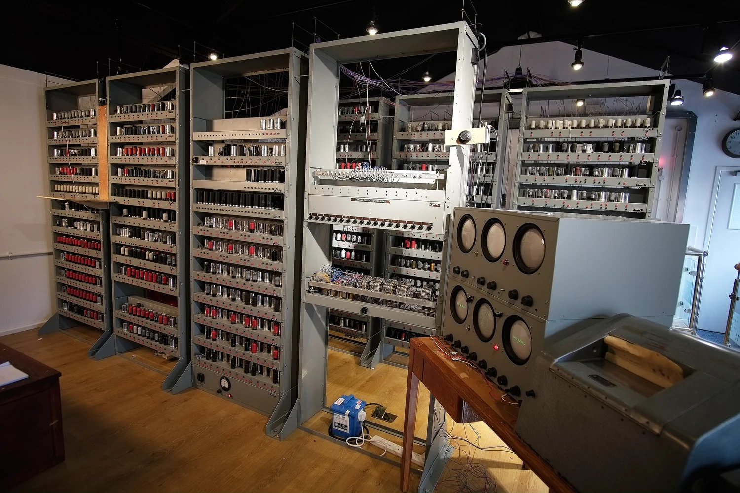 EDSAC - Electronic Delay Storage Automatic Calculator — The National ...