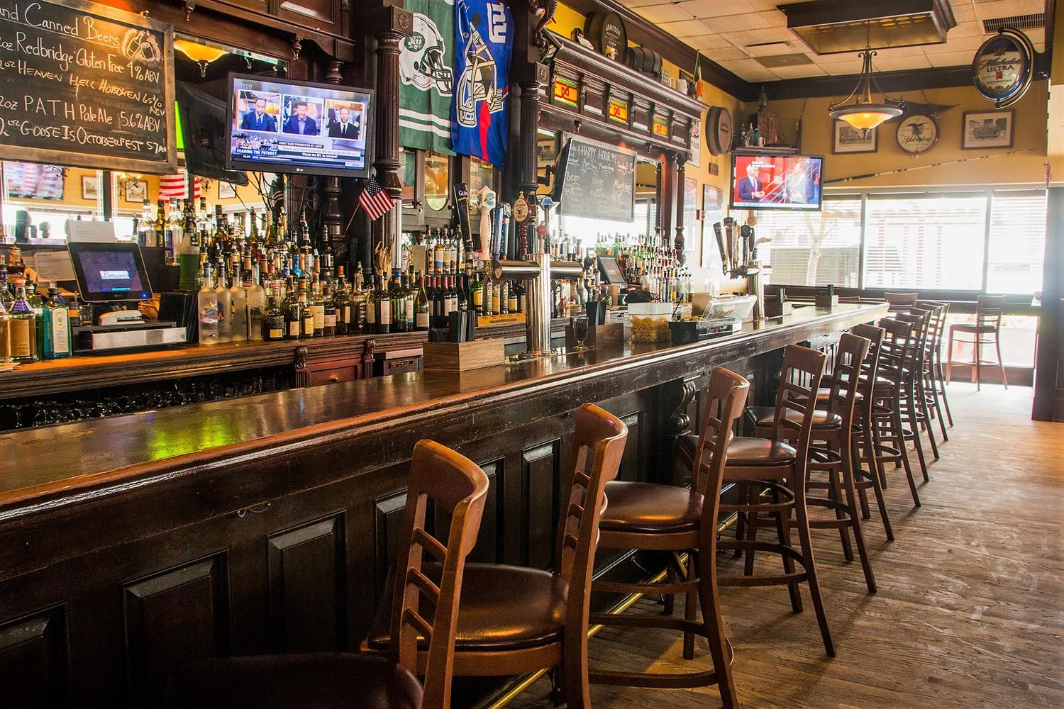 GALLERIES — DORRIAN'S RED HAND (JERSEY CITY)