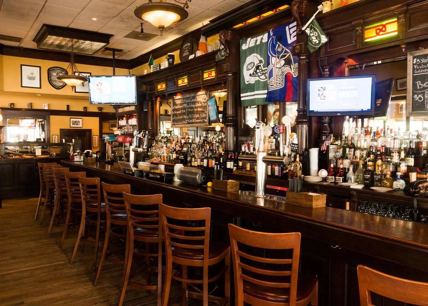 GALLERIES — DORRIAN'S RED HAND (JERSEY CITY)