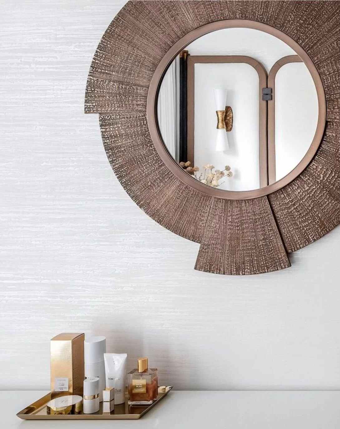 Layered Plaster Finishes — Studio 109