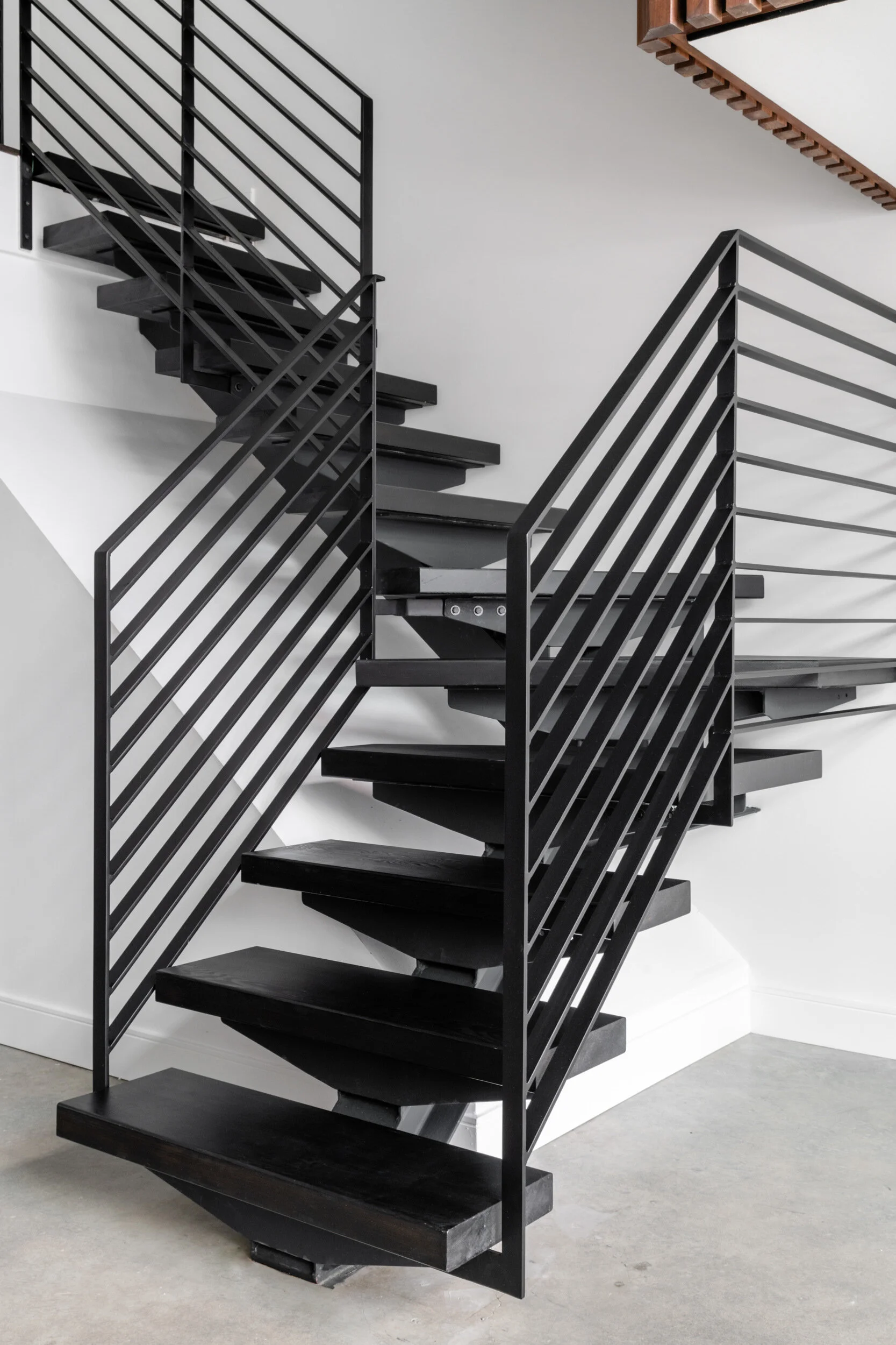 FREEMAN FABRICATION - Custom Fabrication & Furniture Design