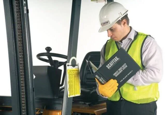 How to Go Through a Forklift Pre Shift Checklist — ForkliftHub.ca