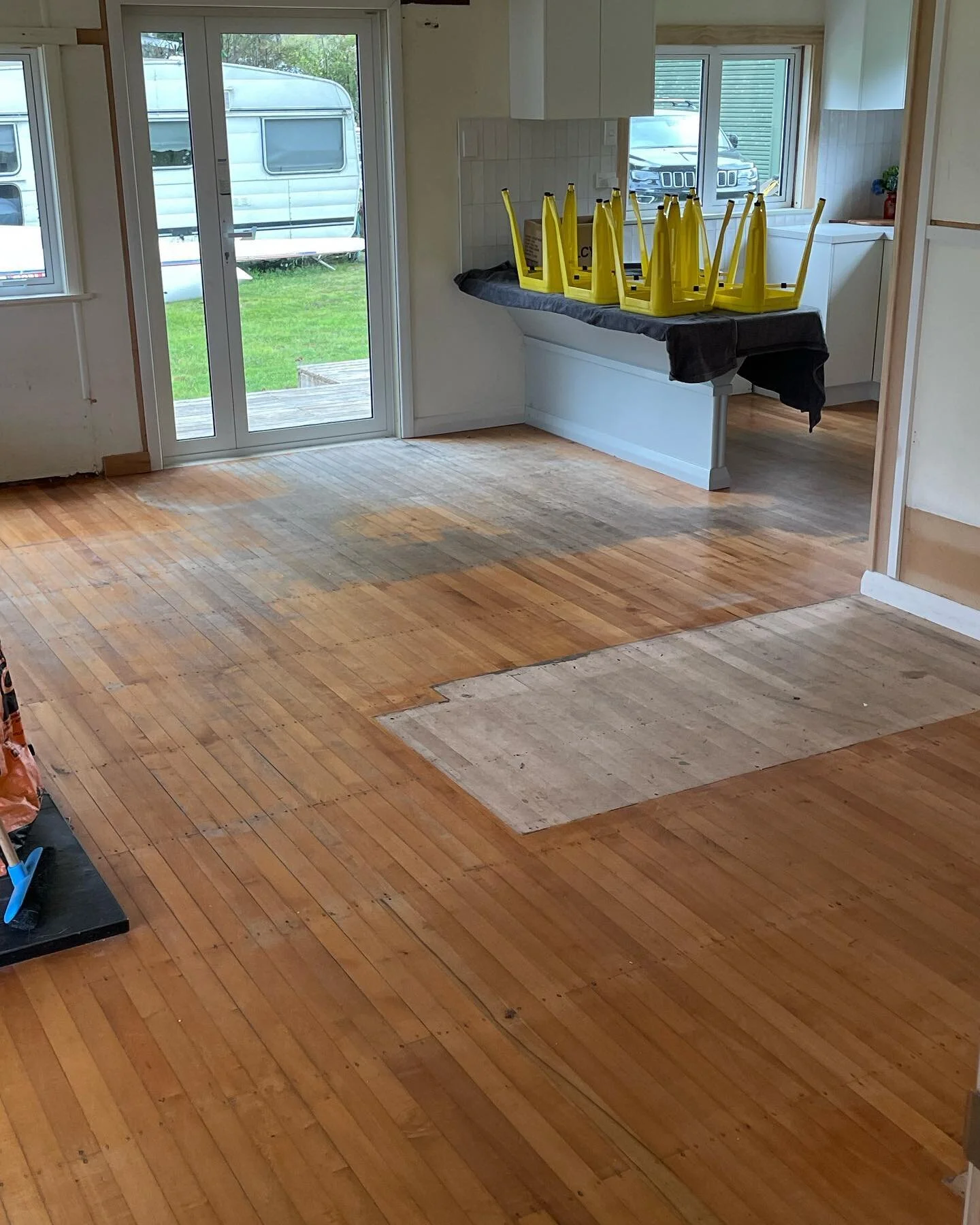 Abstract Floors - Tauranga floor sanding and installation specialists