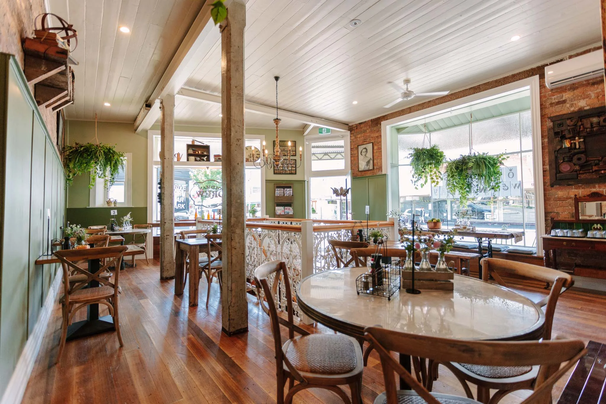 Old Man Drew Cafe