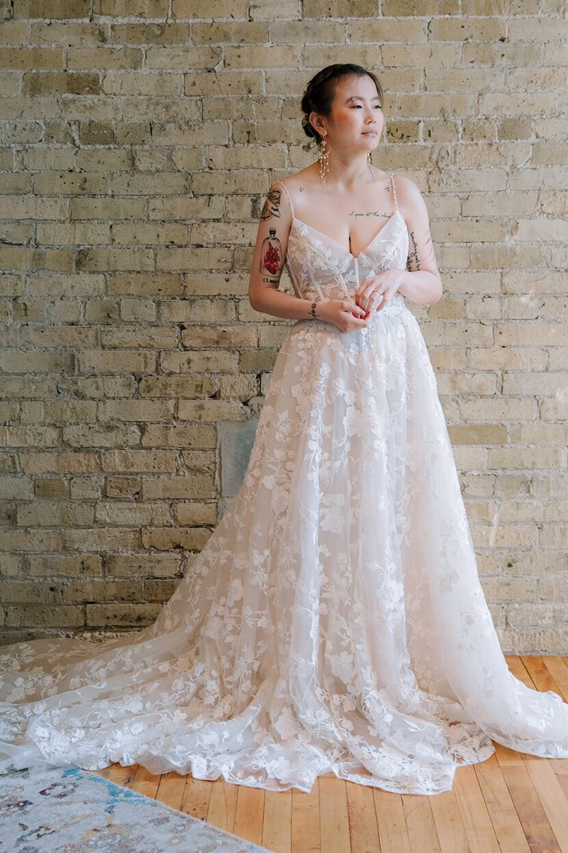 Alena Leena — Strike Bridal Bar