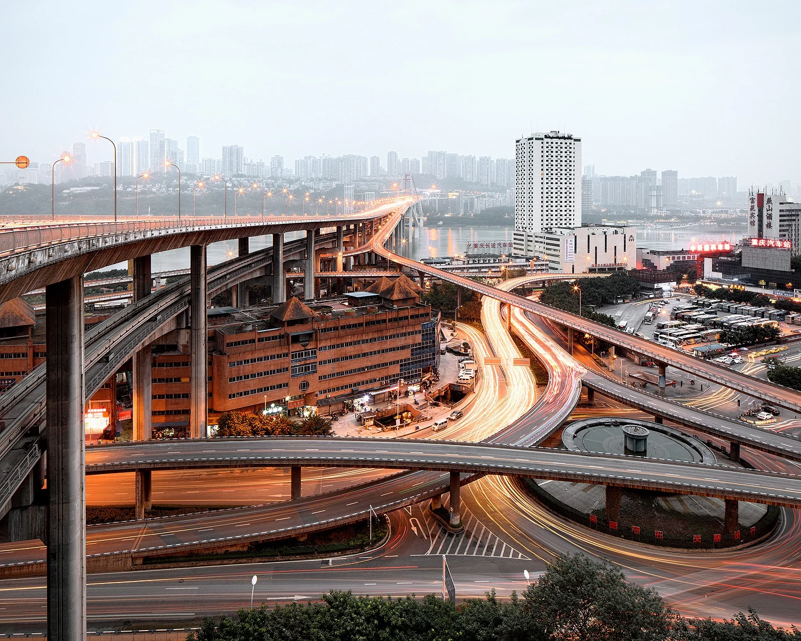 Chongqing - City of Rivers — Maciej Leszczyński