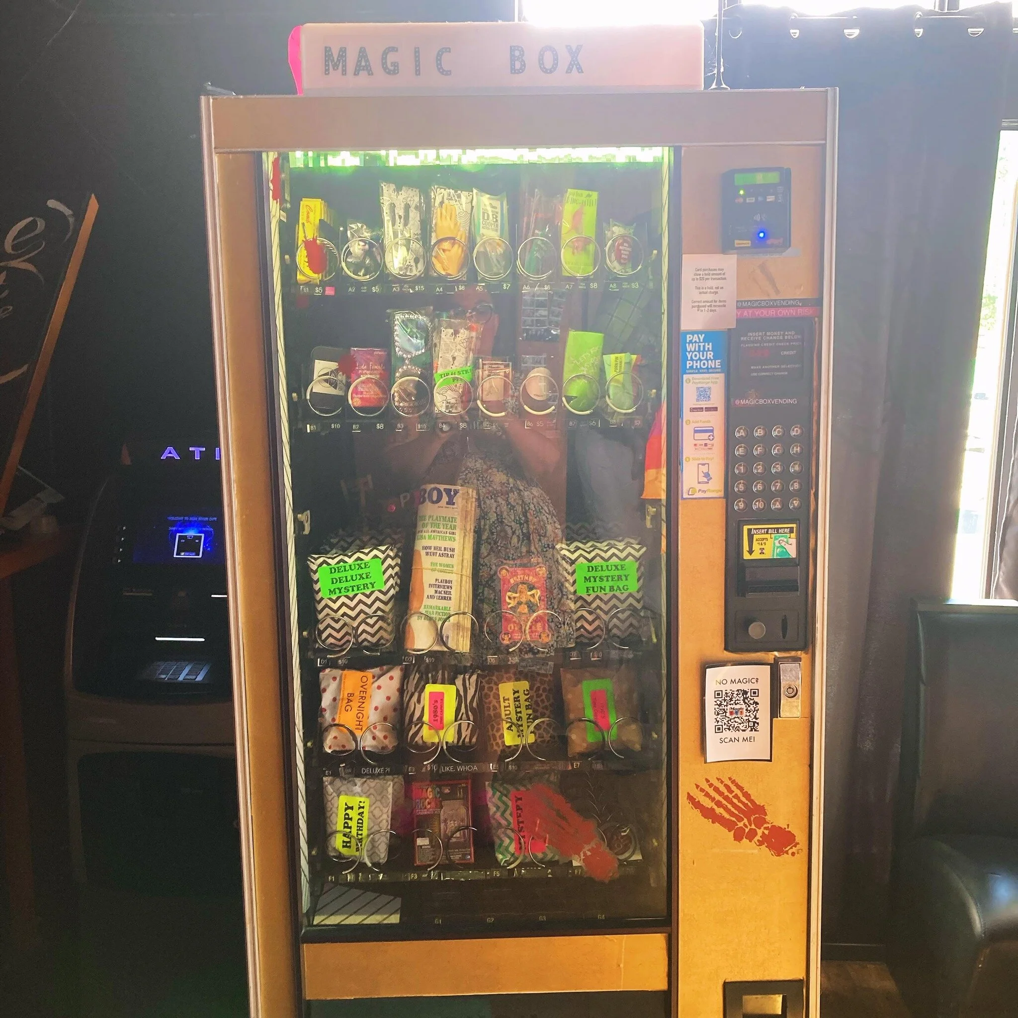 MAGIC BOX VENDING