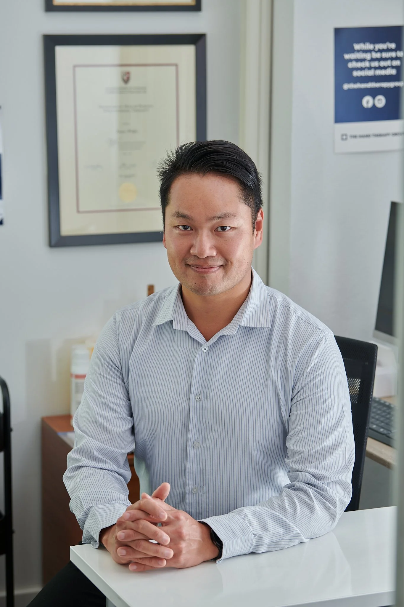 Thomas Wang Hand Therapist The Hand Therapy Group
