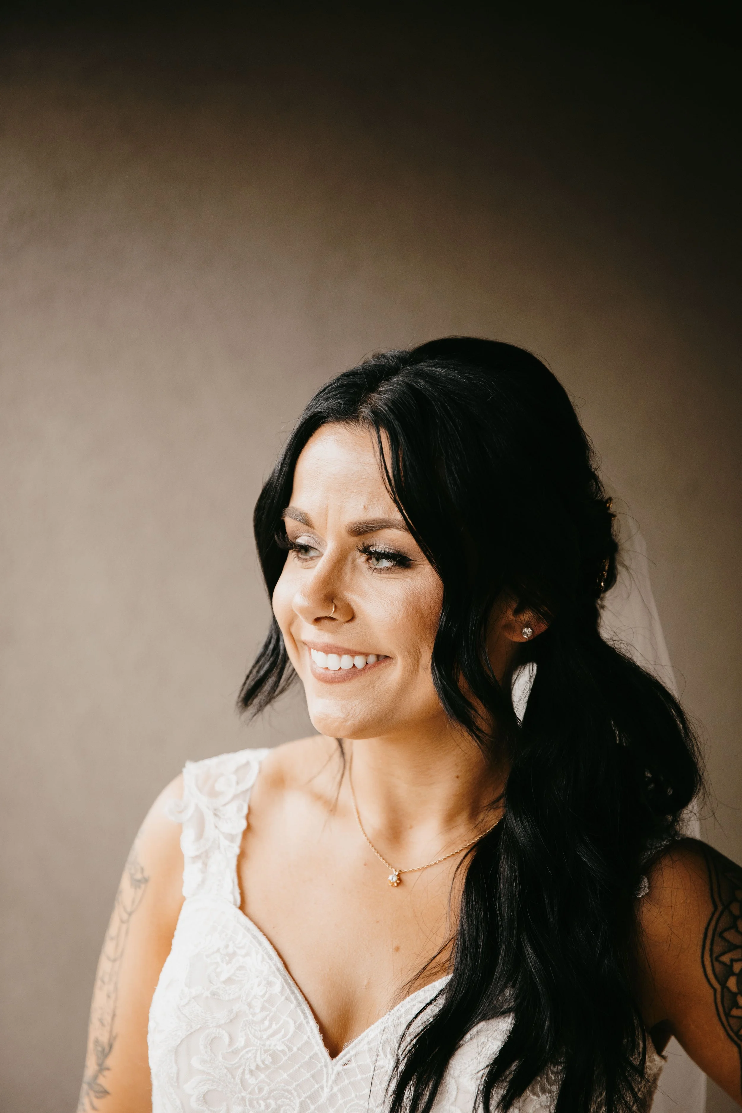 TAYLOR + ELIOT | RAINY BOHO ALTOONA WEDDING — Amy Lynn Photography