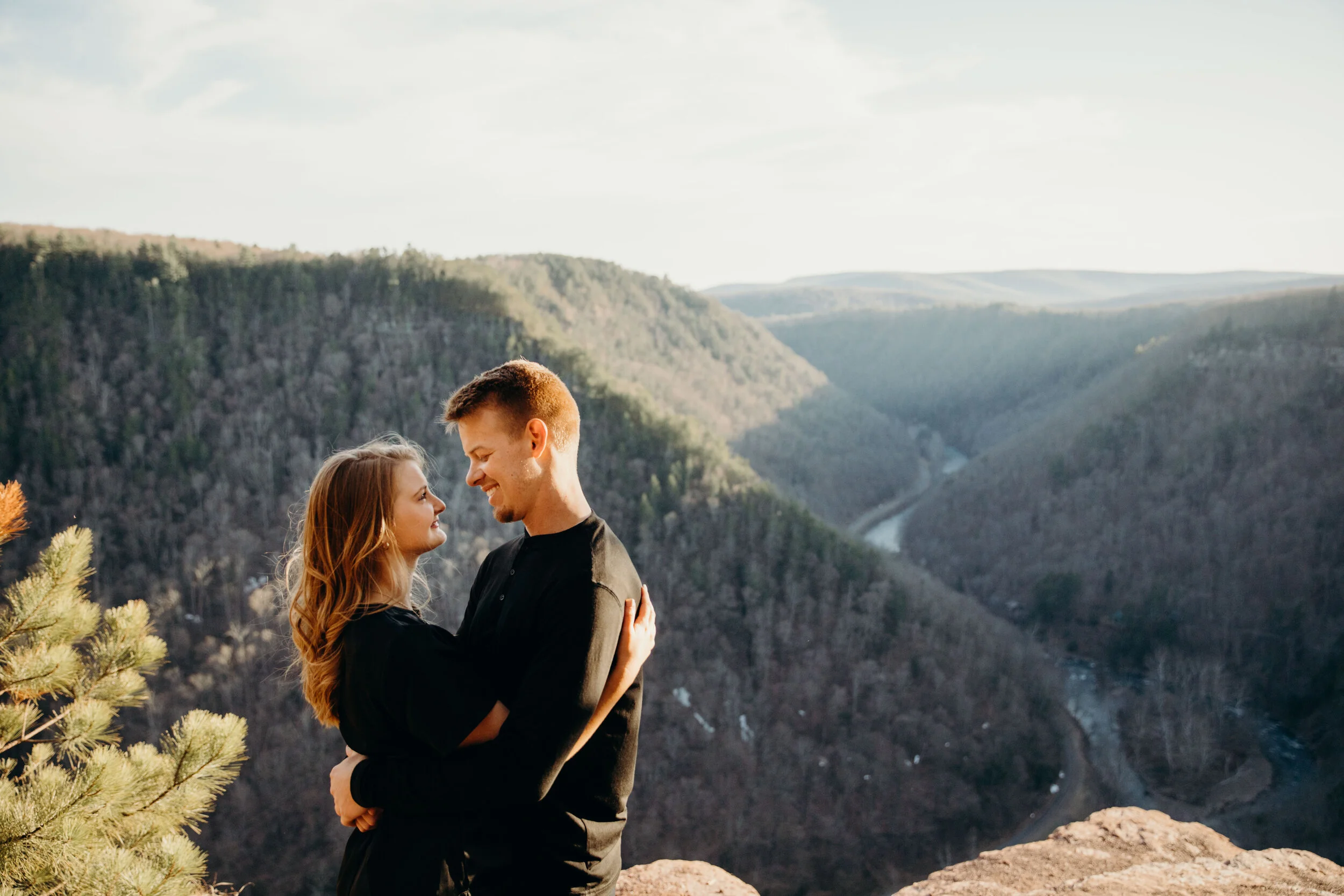 Kayla & Jonathan | PA Grand Canyon Engagement Session | Pennsylvania ...
