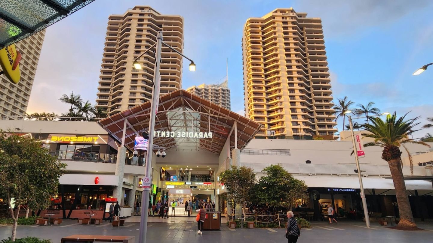 Markets and Shopping Mall in Surfers Paradise