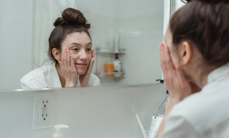 It's ok to hide in the bathroom. 3 quick tips for overwhelmed moms ...