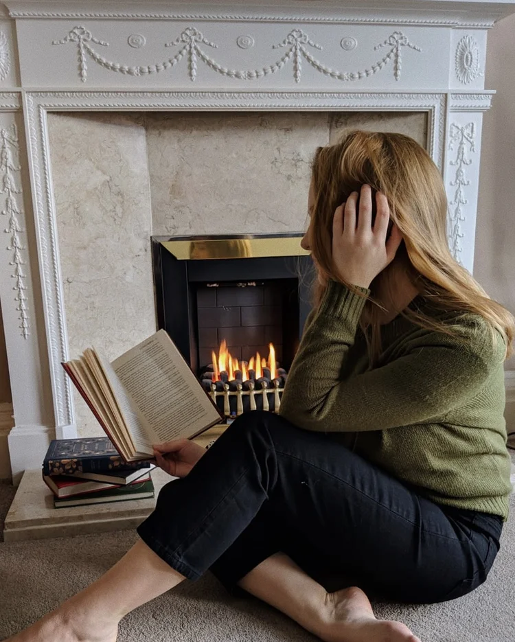 How To Get (Back) Into Reading — Alice May Porter