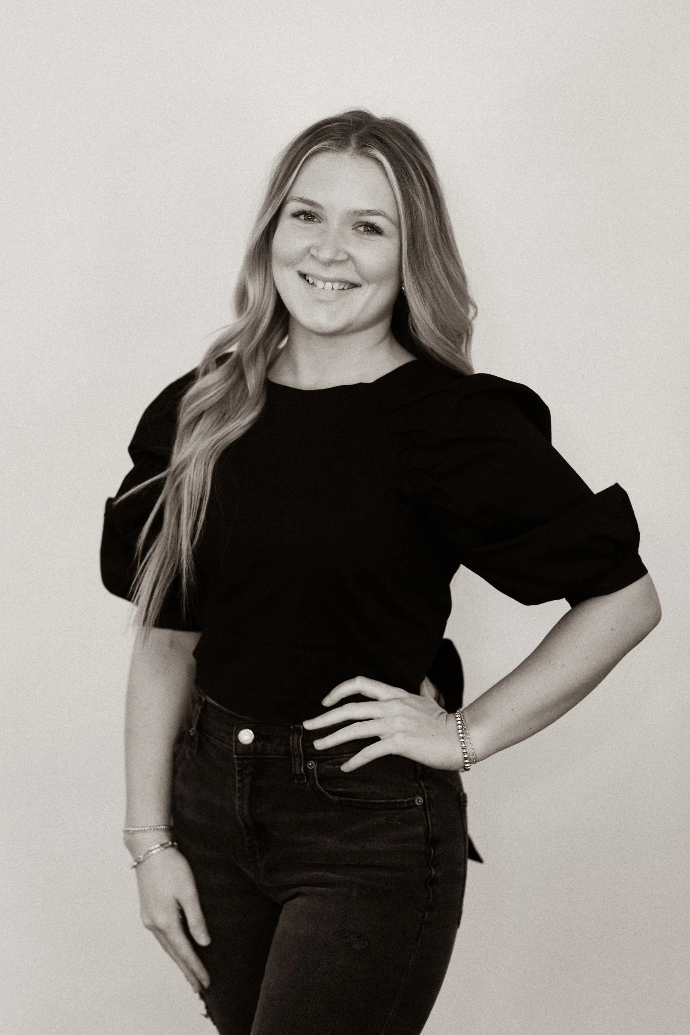 About Us — Gracyn Elizabeth Bride