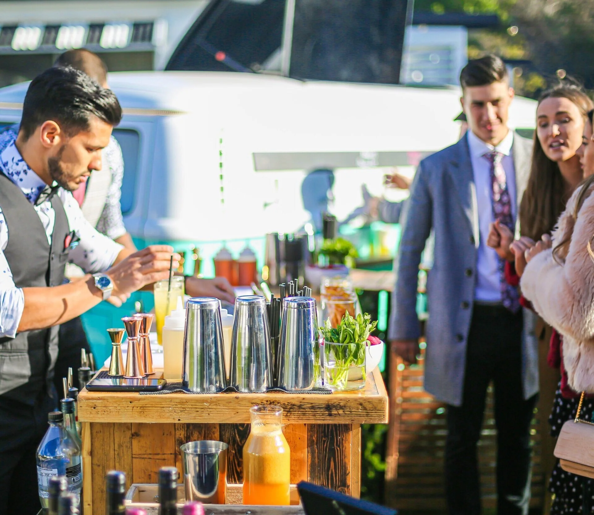 Mobile Bar Hire & Mobile Cocktail Catering Service - Creativity Project ...