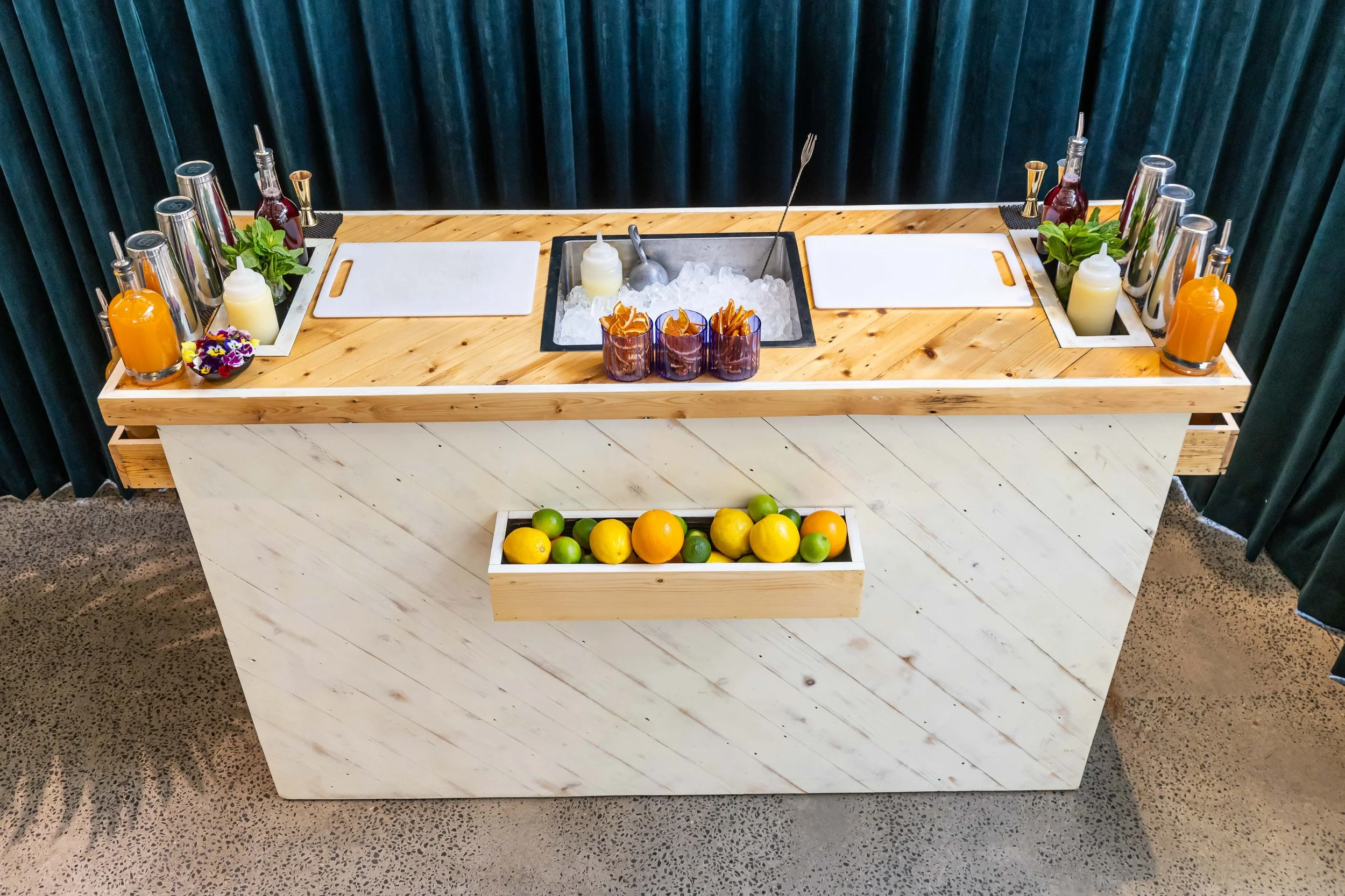 Cocktail Catering & Mobile Bar Hire For Events, Parties & Corporate ...
