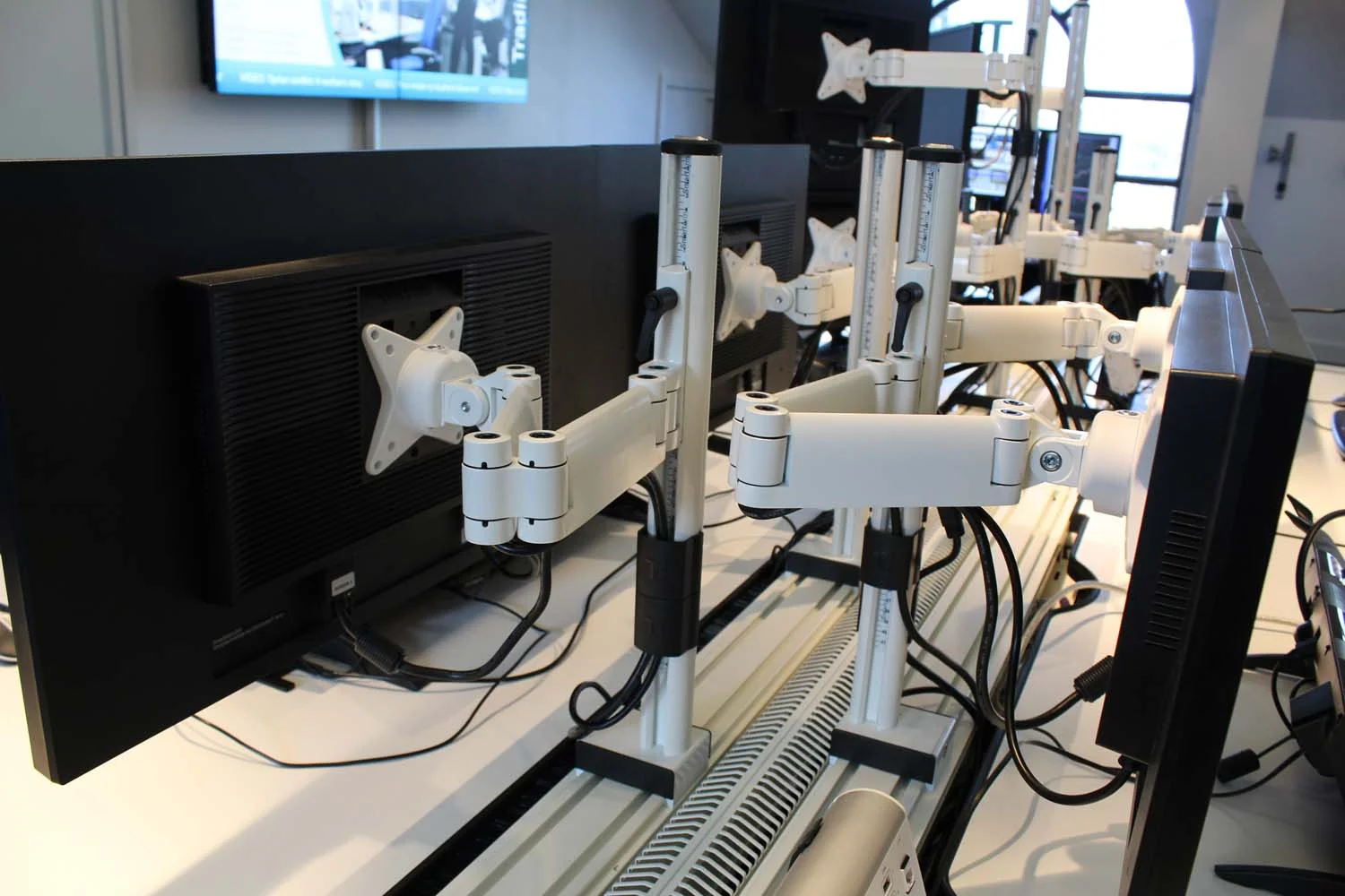 SmartArm - Monitor Arms | Technology Desking™