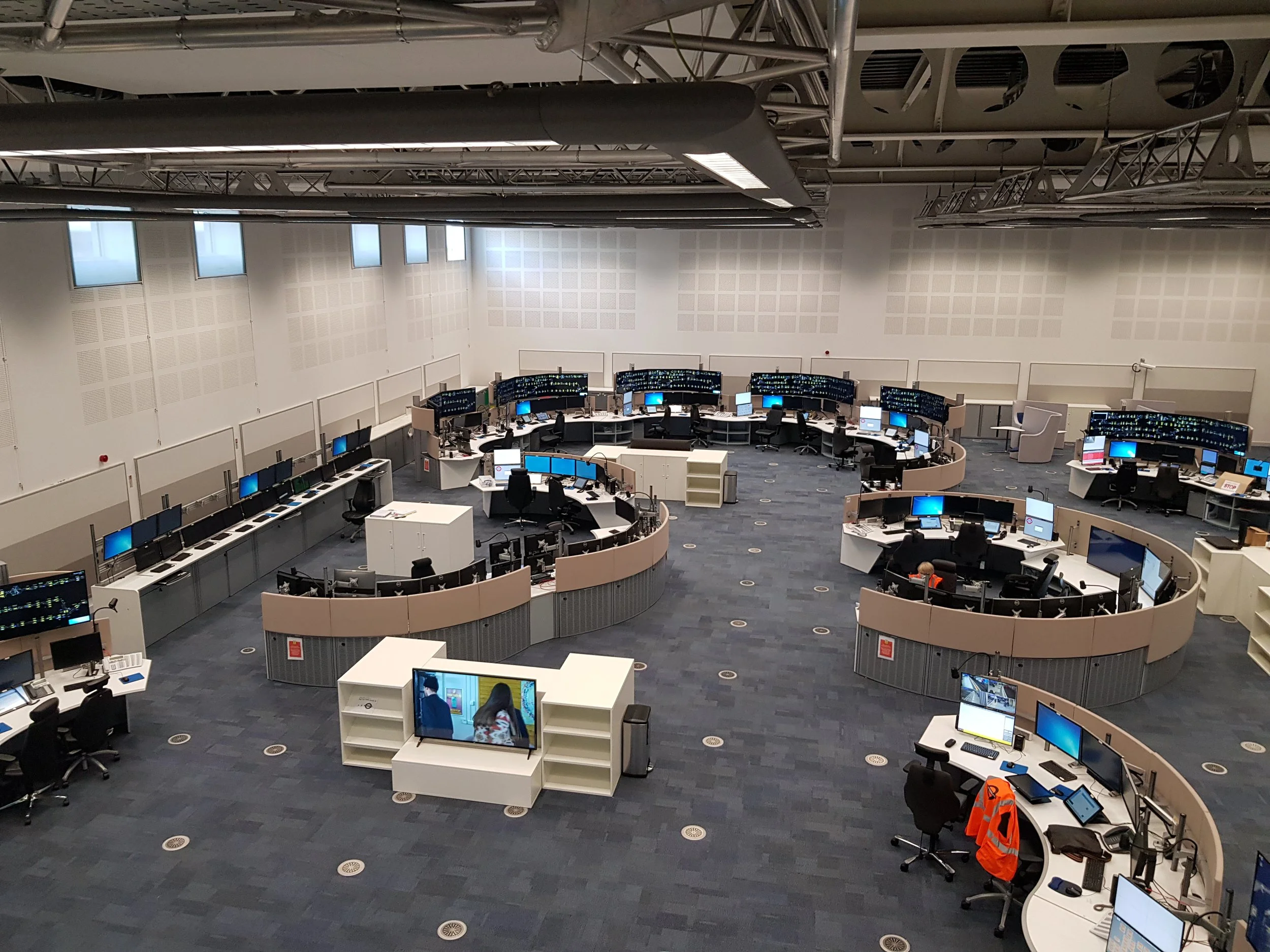 Technology Desking™