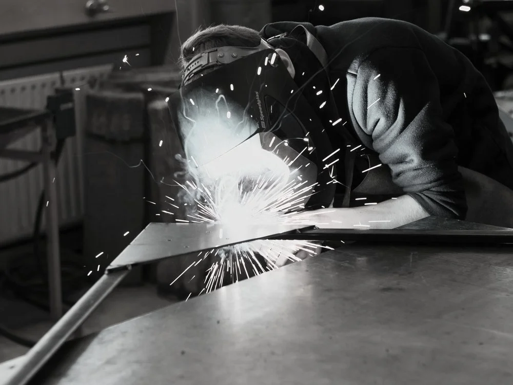 The Benefits Of Local Manufacturing | Technology Desking™