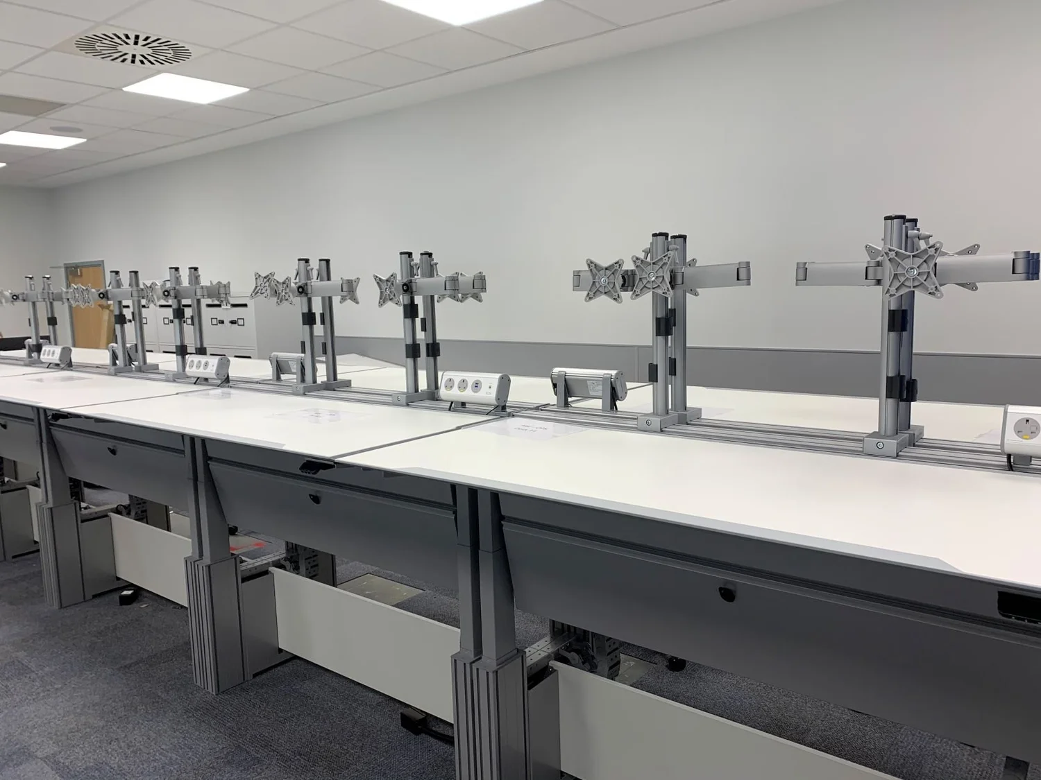 Case Study: Police Control Rooms Refurbishment | Technology Desking™