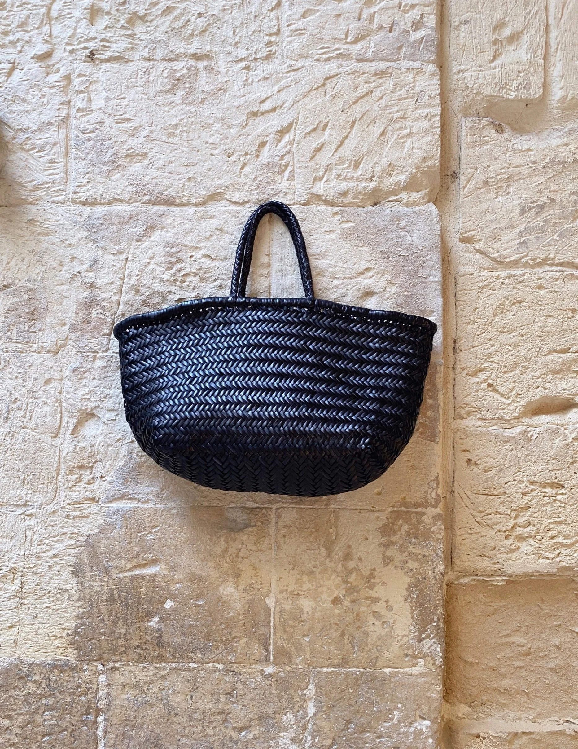 Bags & Shoes — Vico dei Bolognesi