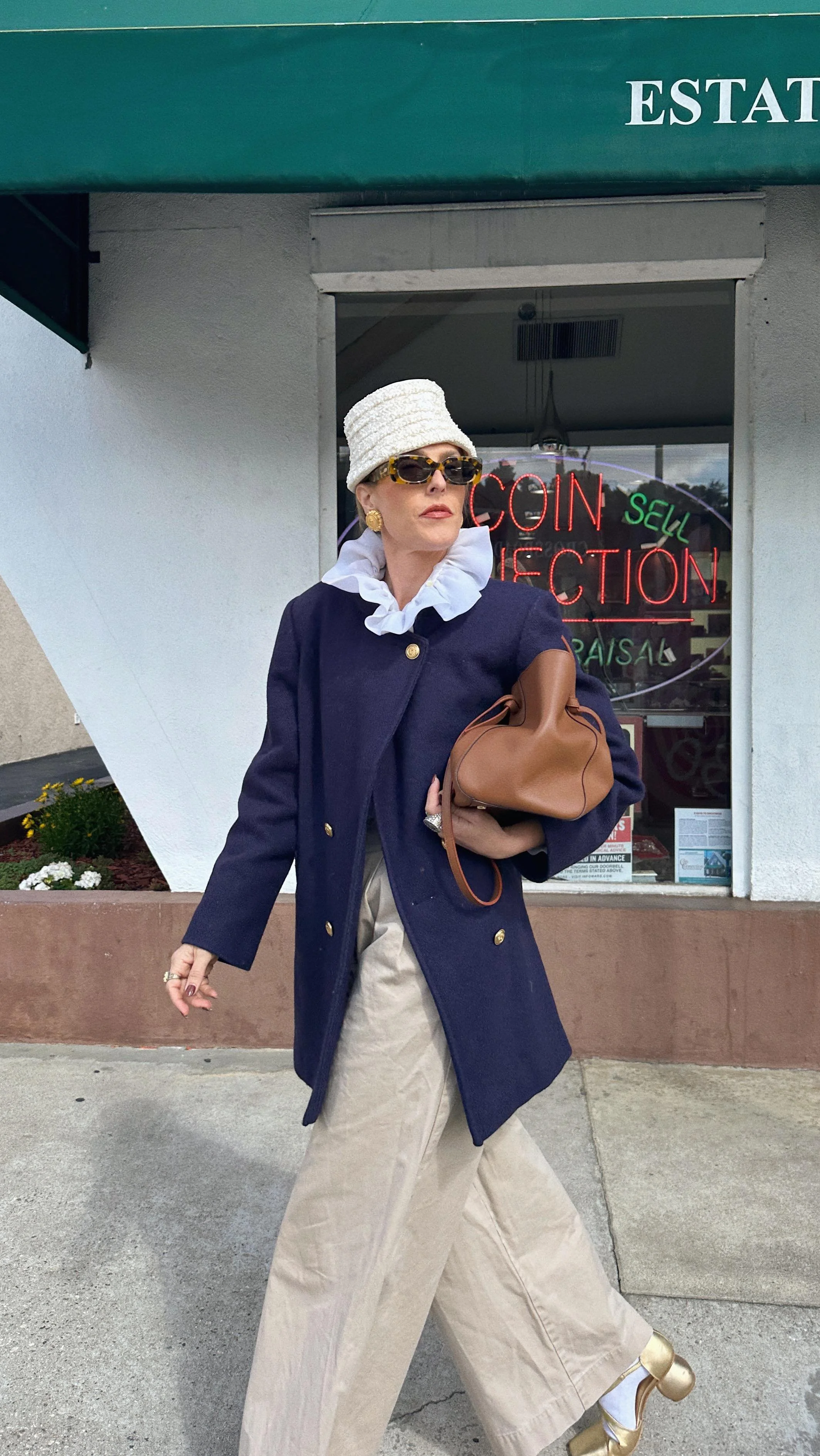 OUTFITS — B. Jones Style