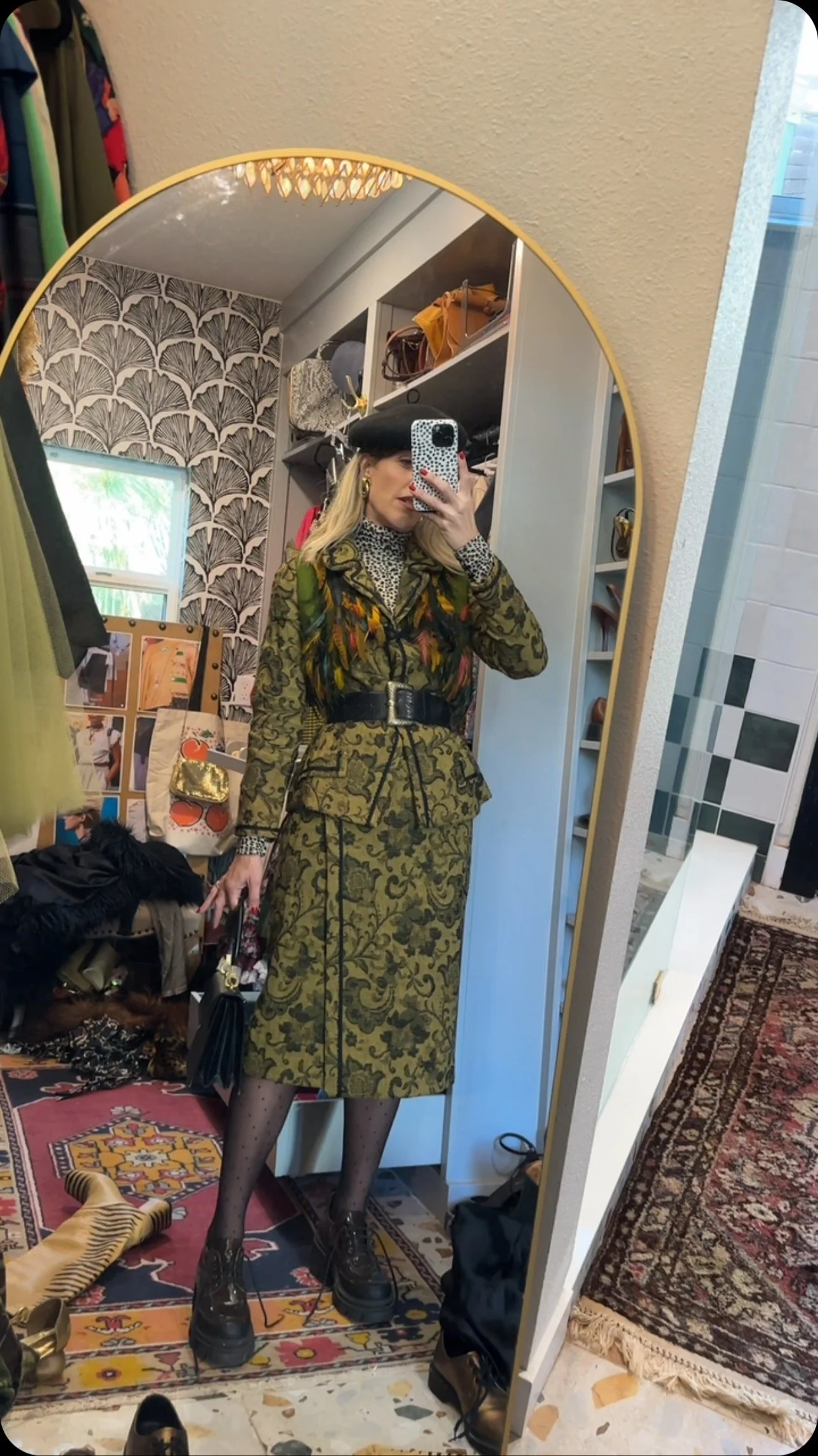 OUTFITS — B. Jones Style