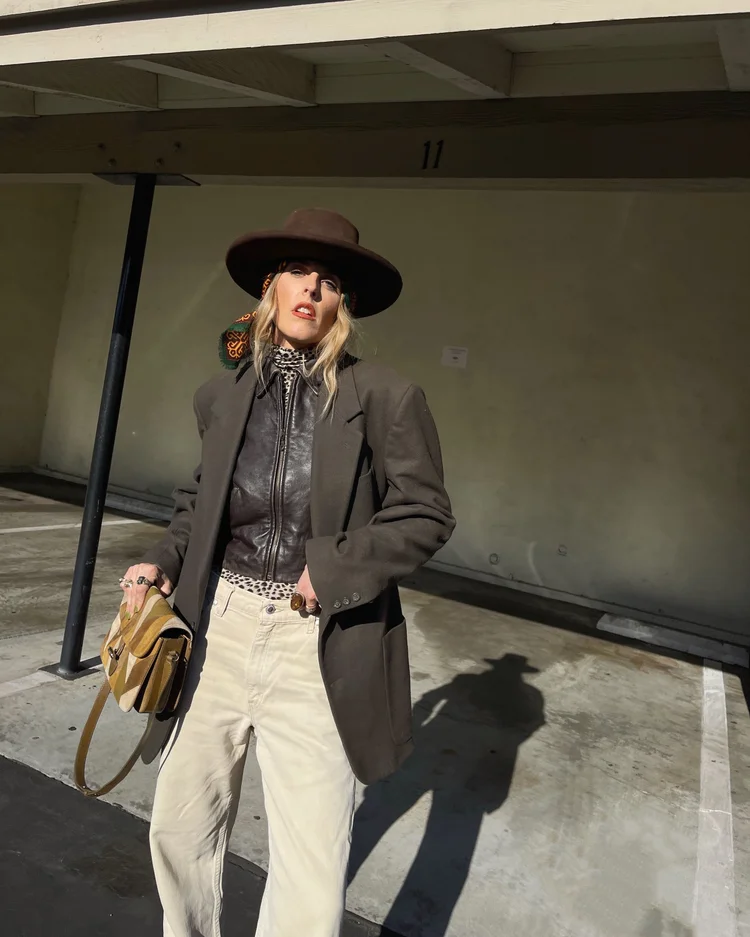 boot-scootin — B. Jones Style