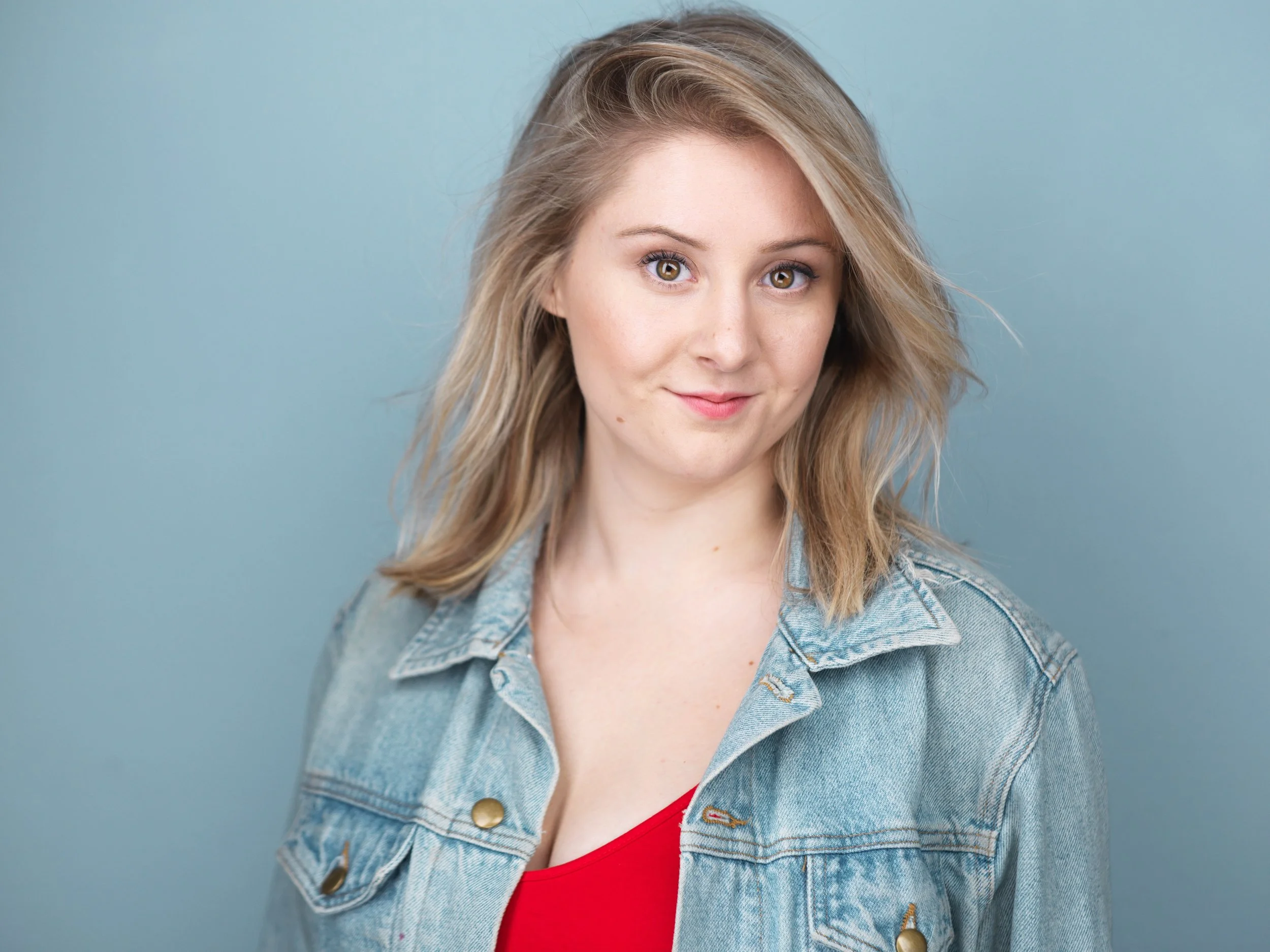 HEADSHOTS — HANNAH BEEBE