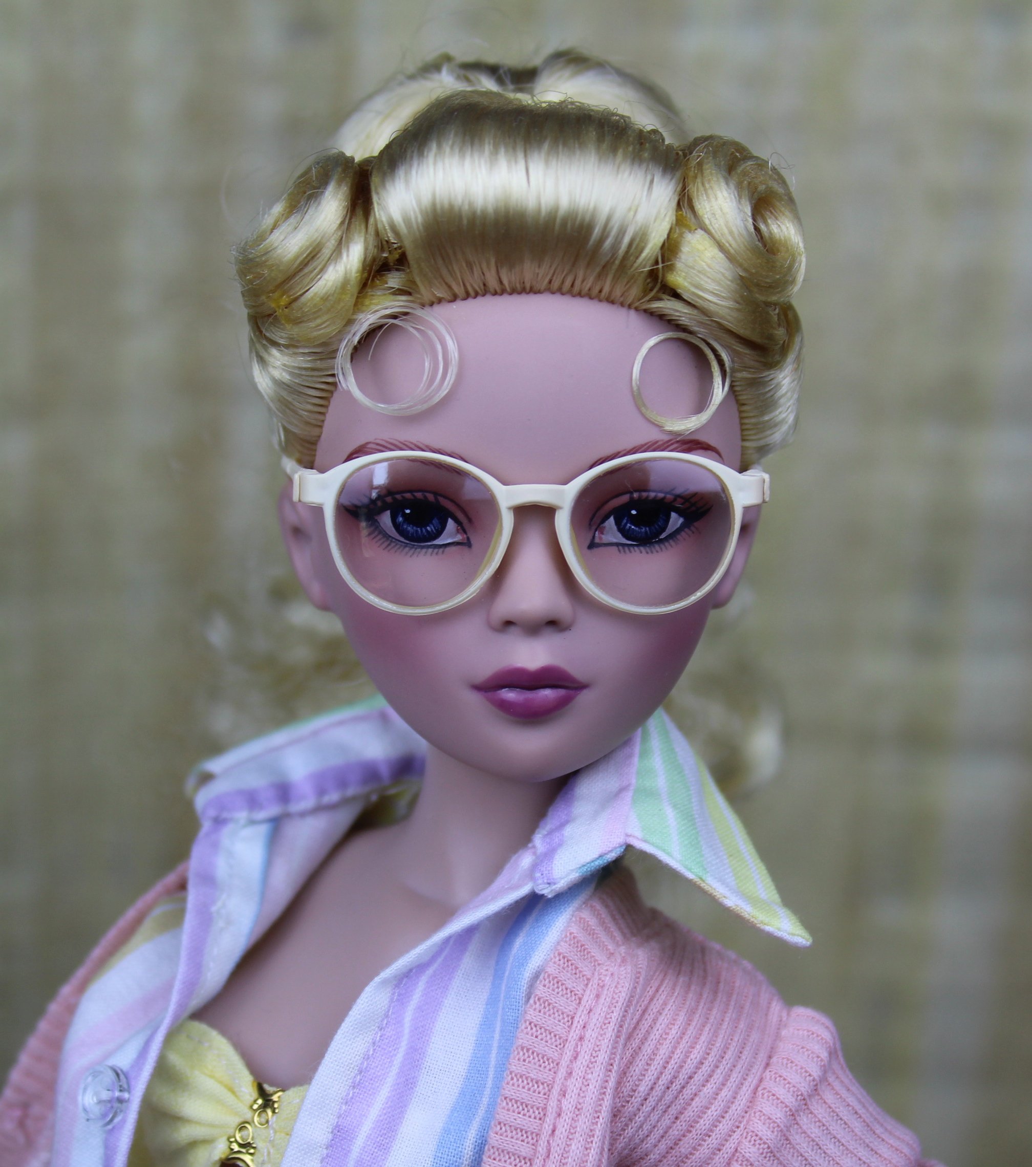 Virtual Doll Convention